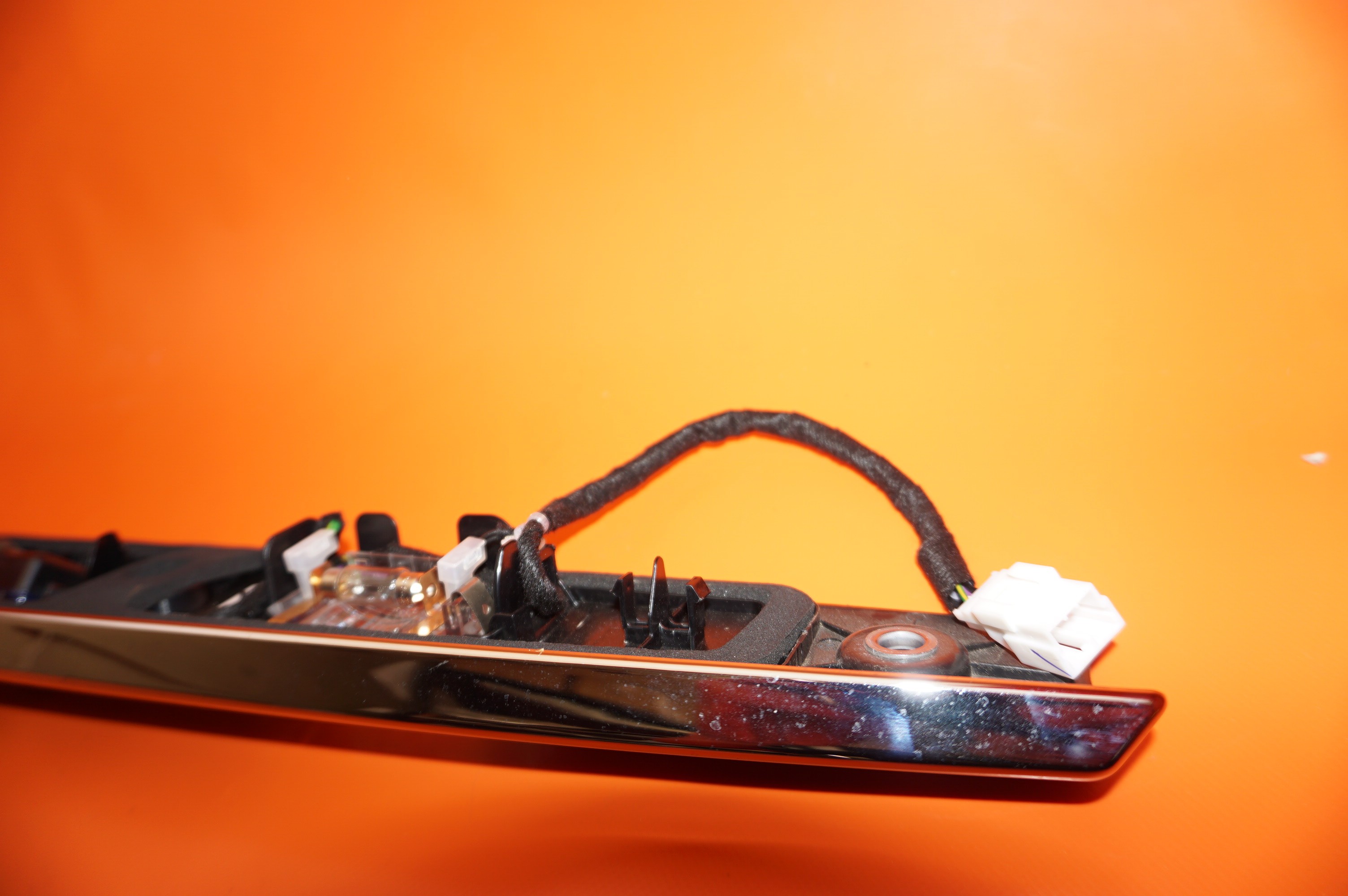 MASERATI QUATTROPORTE REAR TRUNK LID TRIM CAMERA 2014 2015 2016 2017 ...