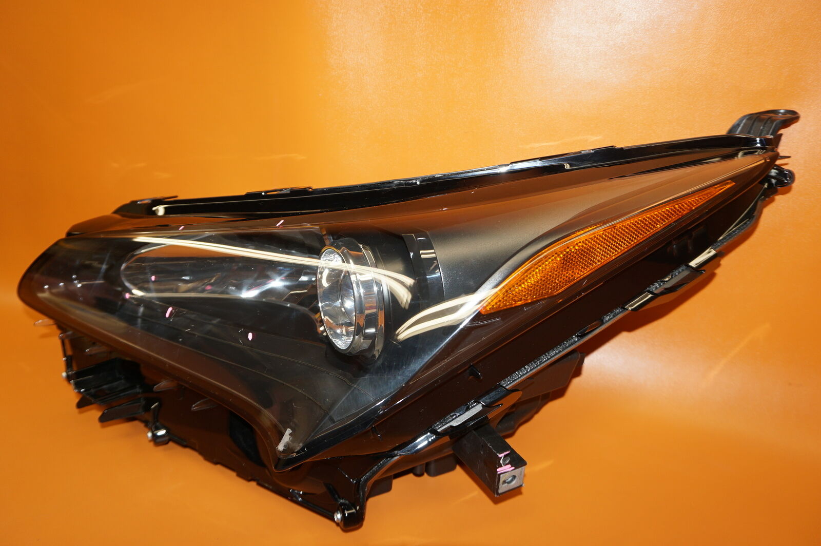 LEXUS NX200 HEADLIGHT LEFT DRIVER 2015 2016 2017