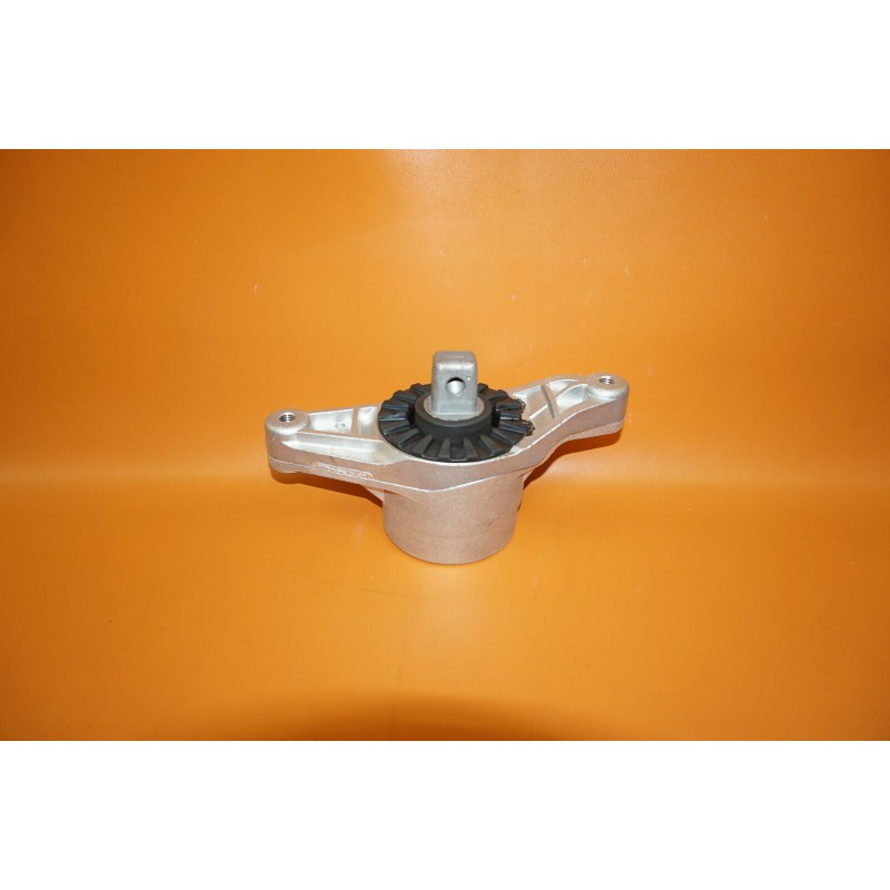 MASERATI GHIBLI ENGINE MOUNT BUSHING LEFT 2014 2015 2016 2017 670003629 OEM