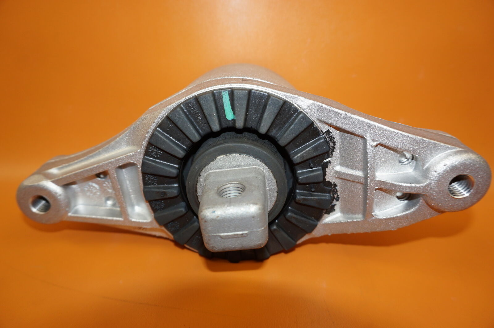 MASERATI GHIBLI ENGINE MOUNT BUSHING LEFT 2014 2015 2016 2017 670003629 OEM