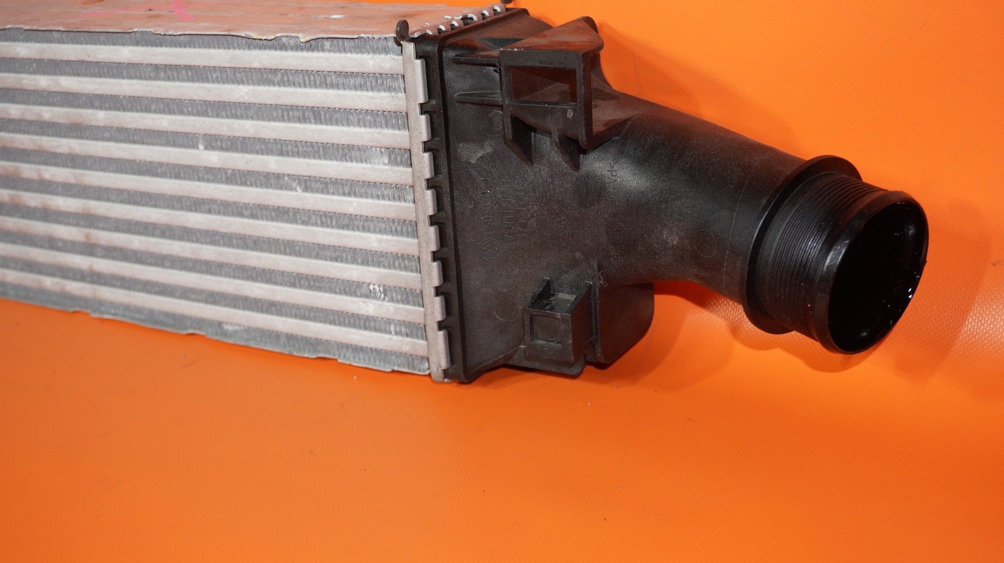 AUDI A4 INTERCOOLER 2017 2018 2019 8W0145805 2.OL OEM