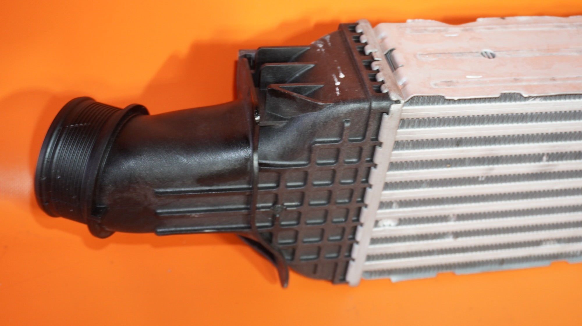 AUDI A4 INTERCOOLER 2017 2018 2019 8W0145805 2.OL OEM