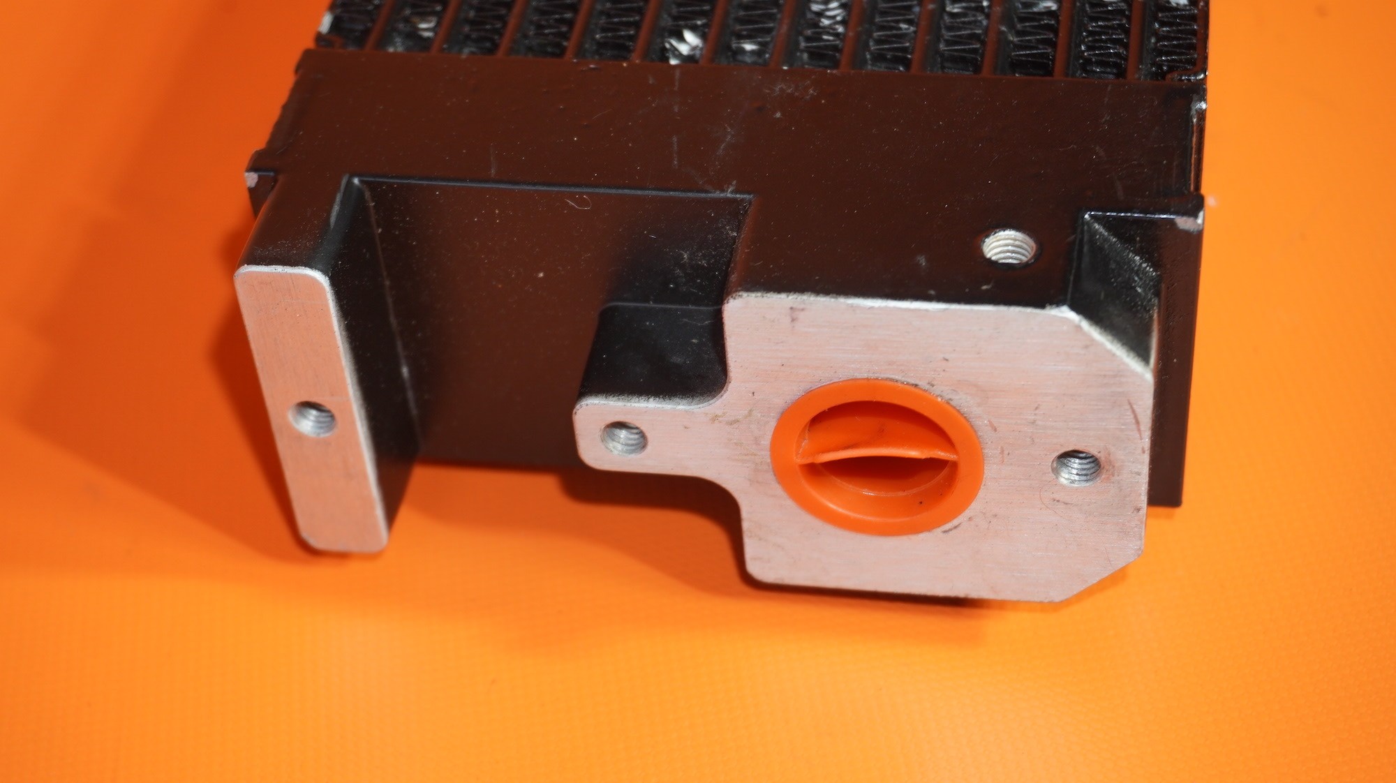 AUDI RS5 OIL COOLER 2013 2014 2015 8K0117021B 4.2L OEM