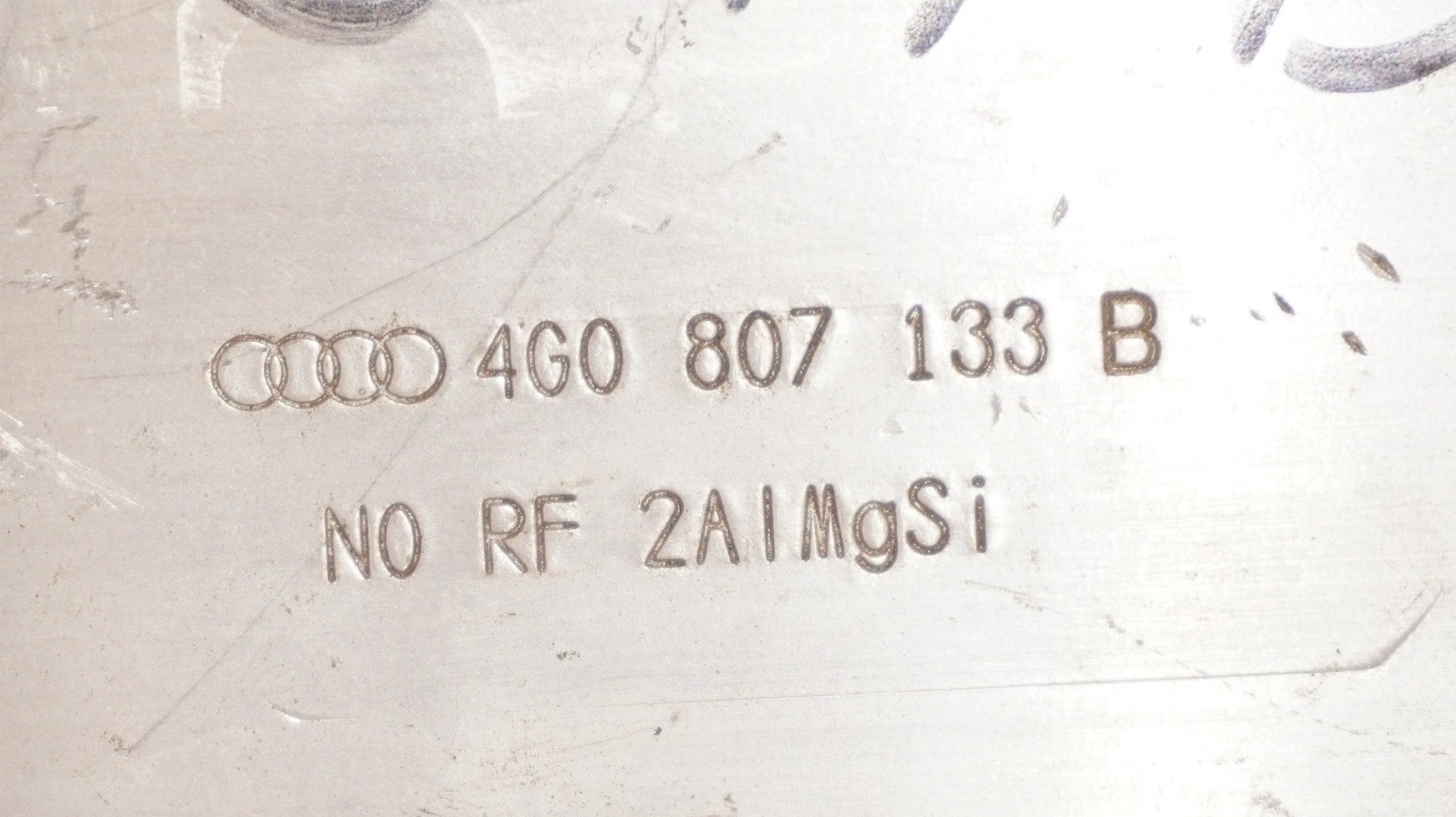 AUDI RS7 REINFORCEMENT BRACKET LEFT 2016 2017 2018 S7 4G0807133B OEM