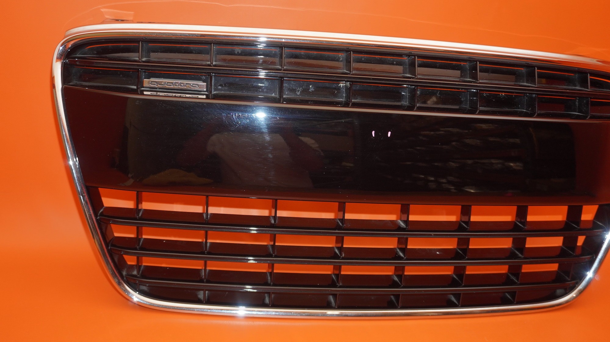 AUDI R8 GRILLE 2008 2009 2010 2011 2012 V8 420853651 OEM