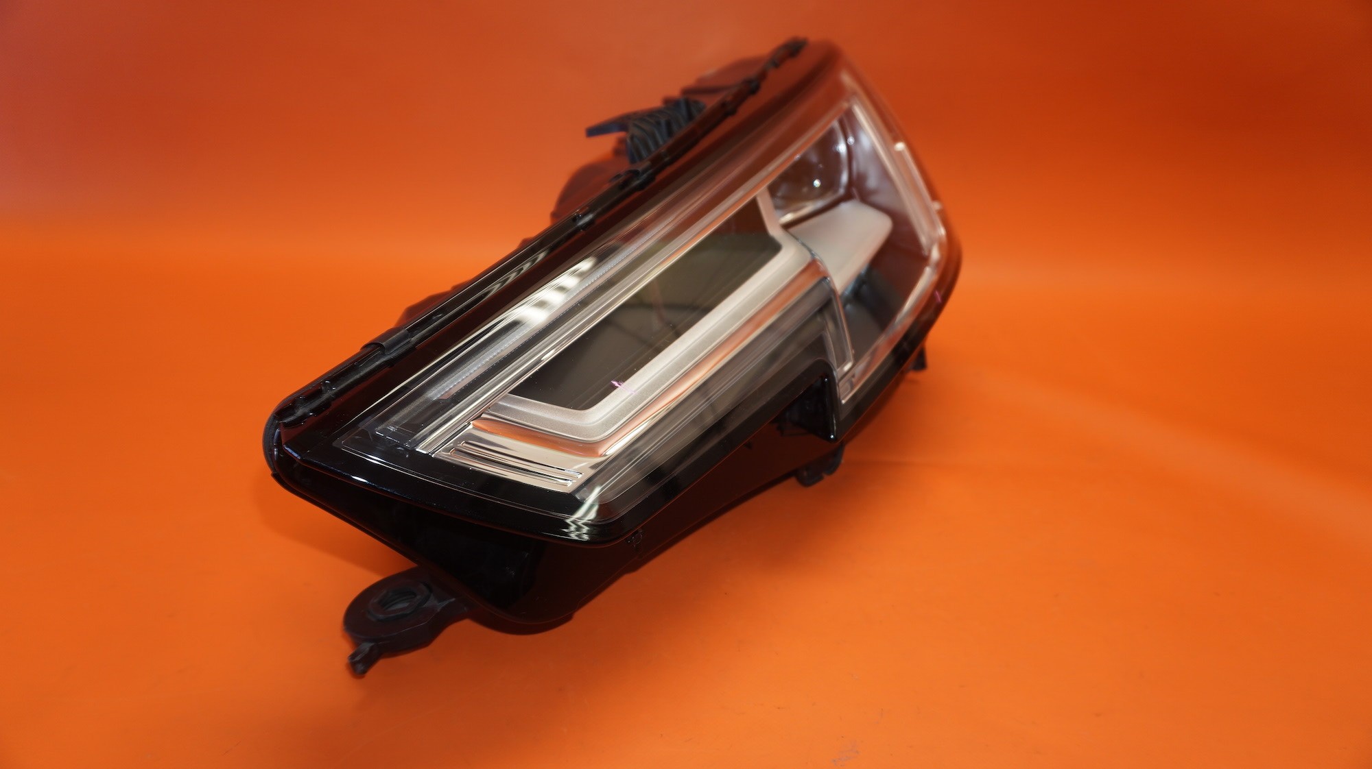 AUDI A4 HEADLIGHT LEFT DRIVER 2017 2018 2019 8W0941033B XENON OEM.