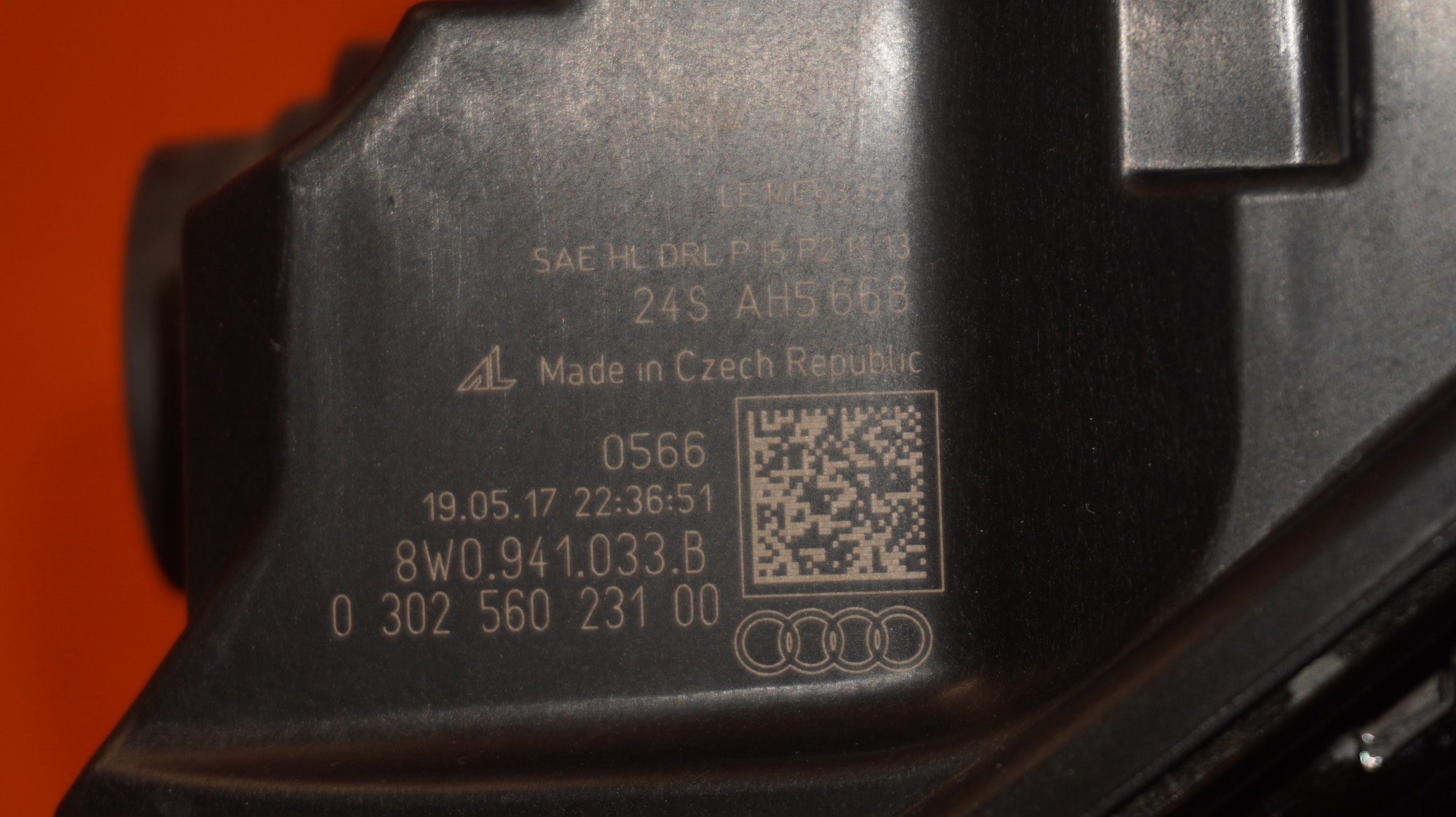 AUDI A4 HEADLIGHT LEFT DRIVER 2017 2018 2019 8W0941033B XENON OEM.