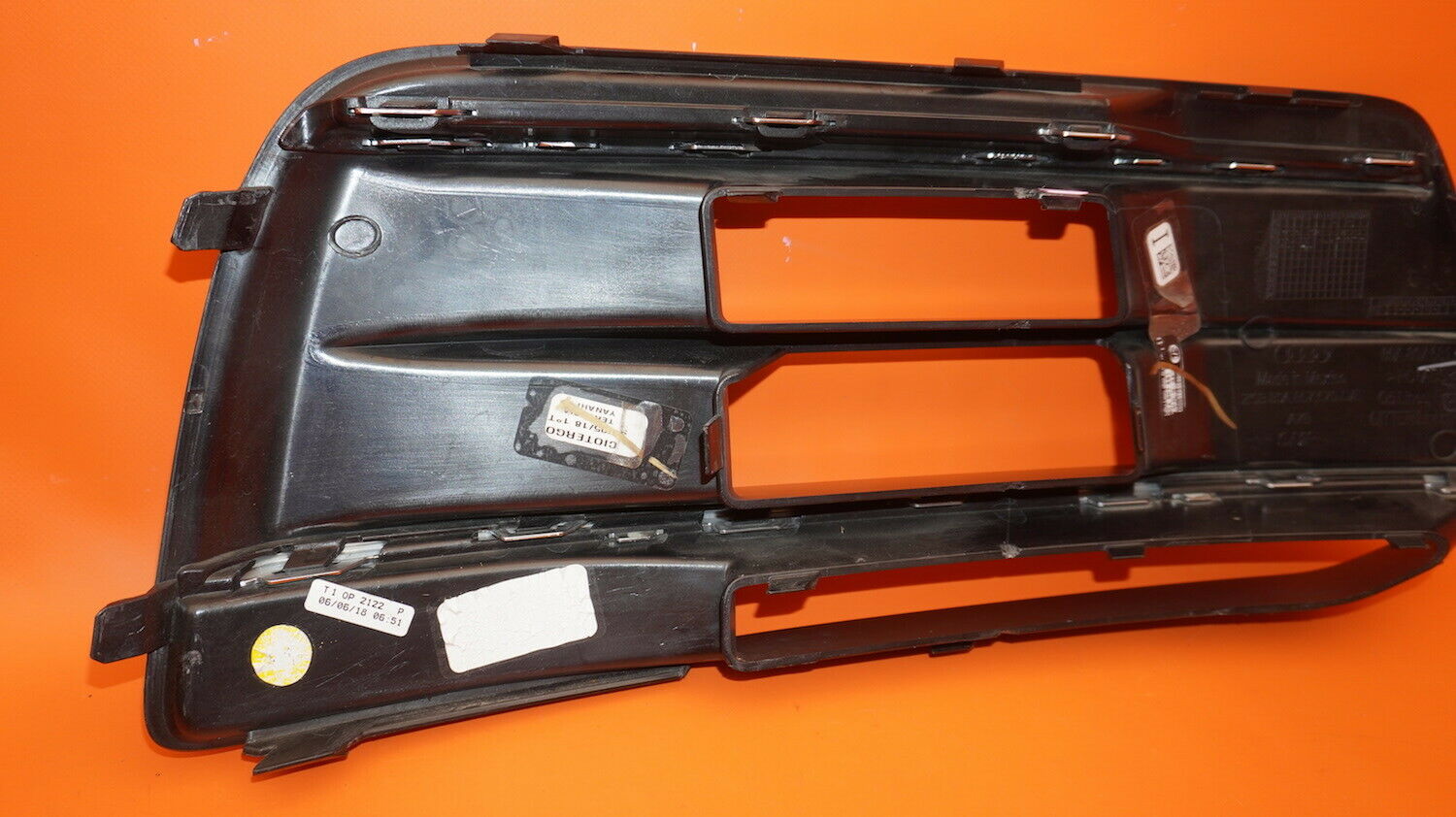 AUDI Q5 GRILLE 2017 2018 LEFT LOWER 80A807679D/E OEM