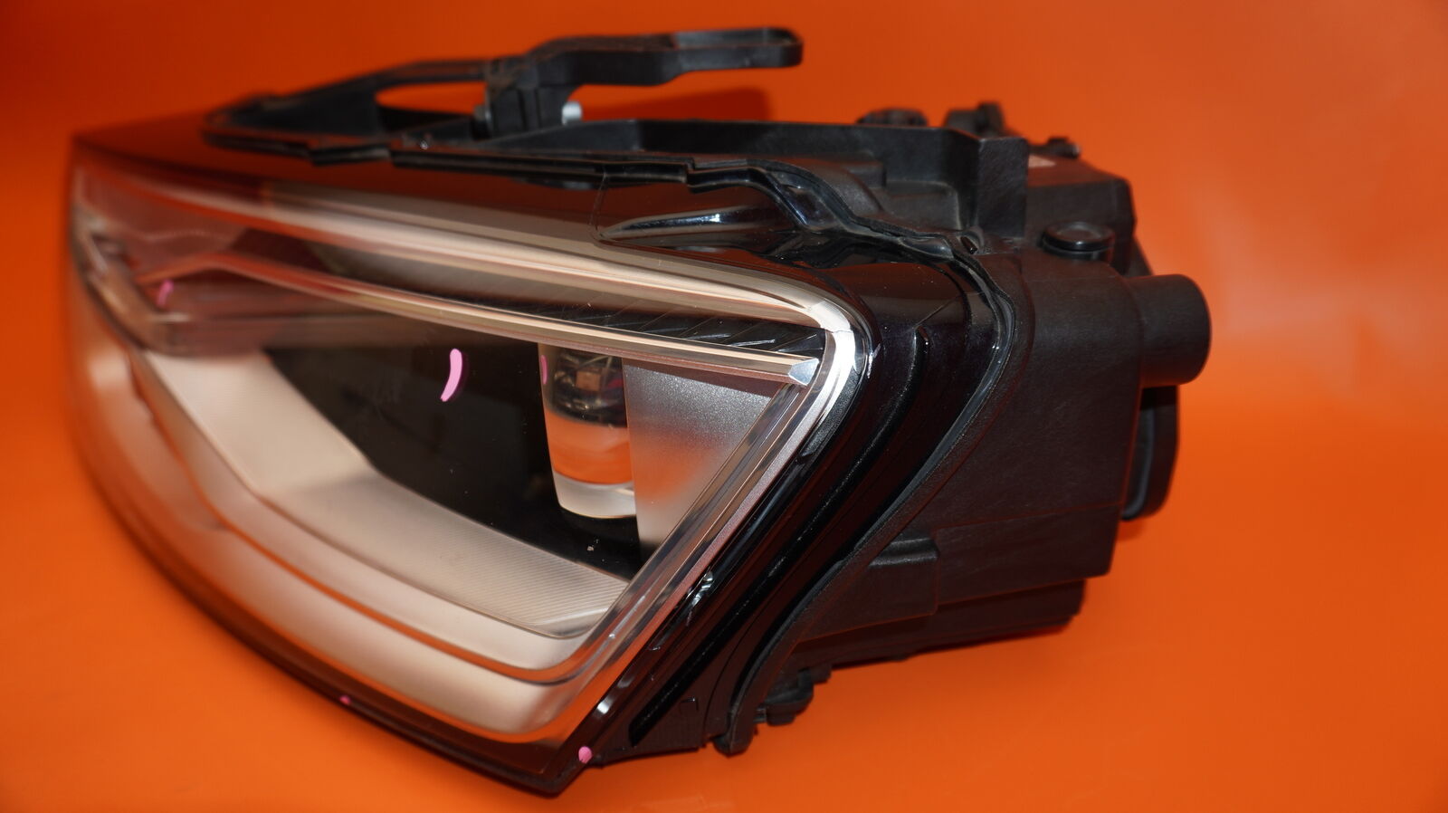 AUDI Q3 HEADLIGHT LEFT DRIVER 2016 2017 LED XENON