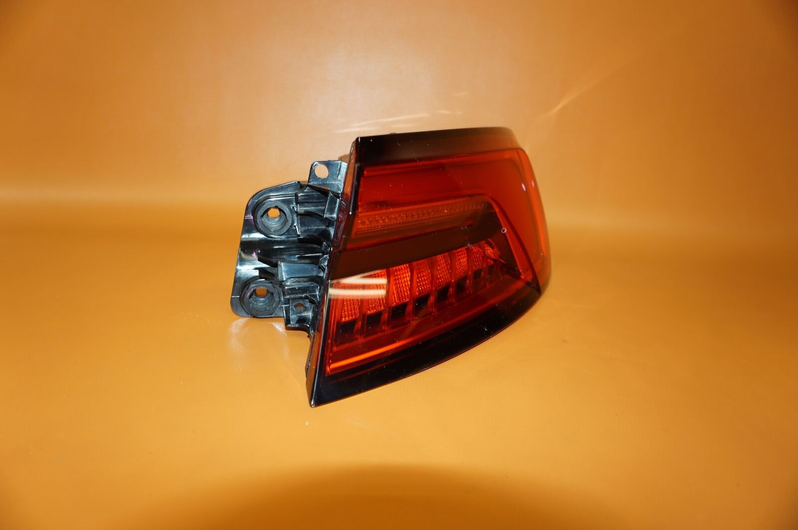 AUDI A5 TAIL LIGHT RIGHT PASSENGER 2018 2019 S5 LED 8W6 945 092 E