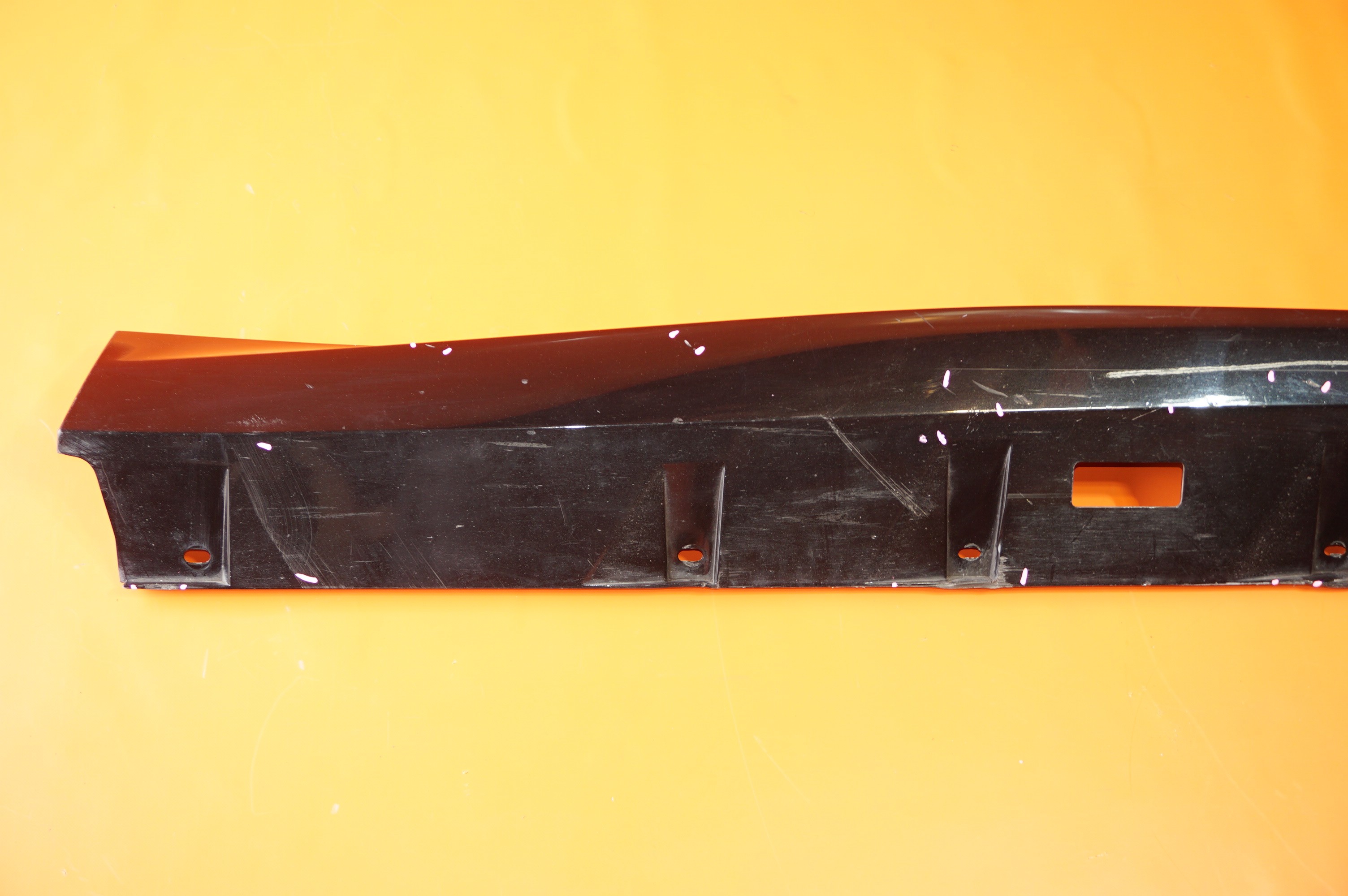 AUDI R8 ROCKER MOLDING RIGHT PASSENGER 2008 2009 2010 2011 2012 2013