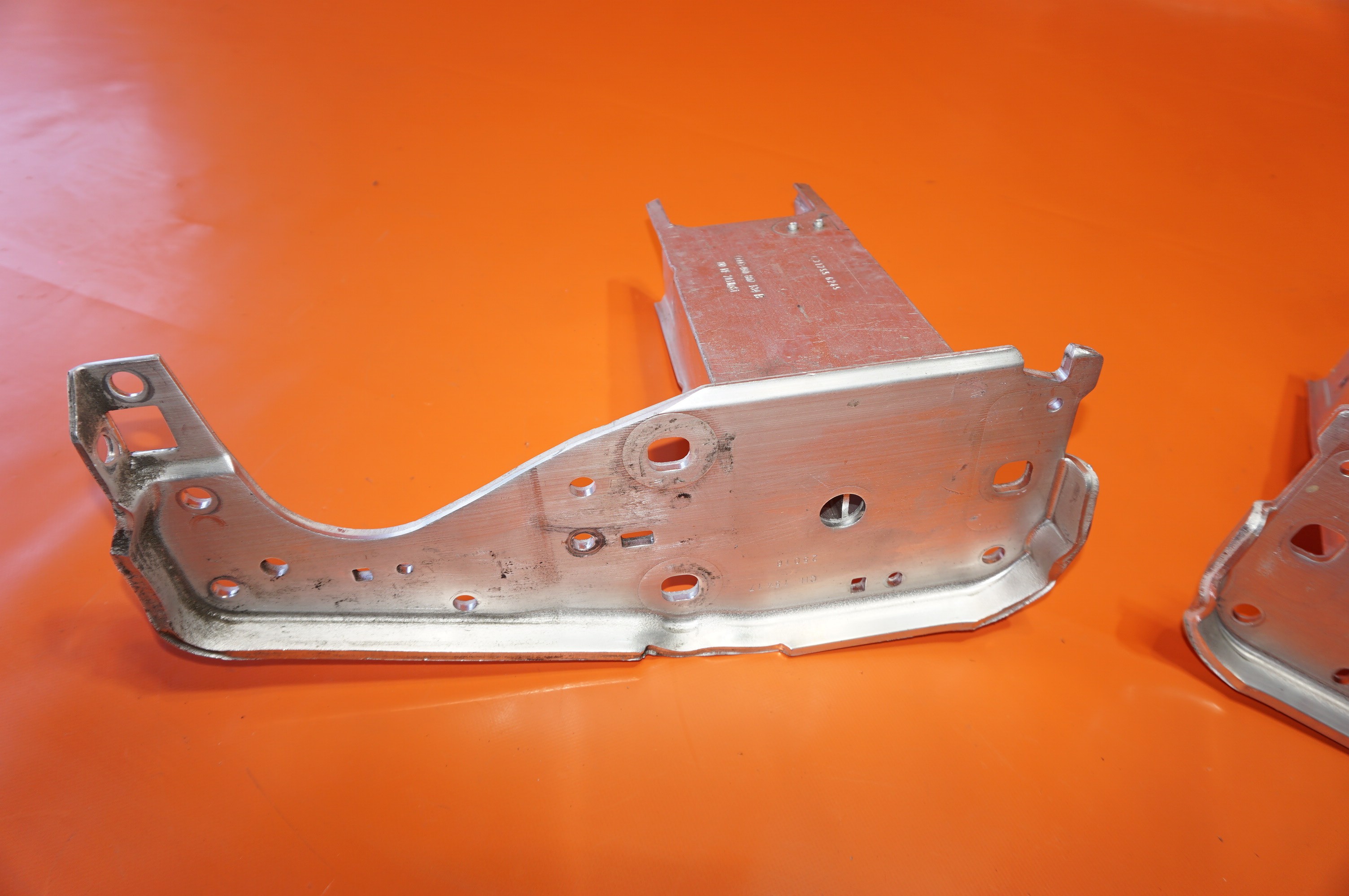 AUDI RS7 REINFORCEMENT BRACKET LEFT AND RIGHT 2016 2017 2018 S7