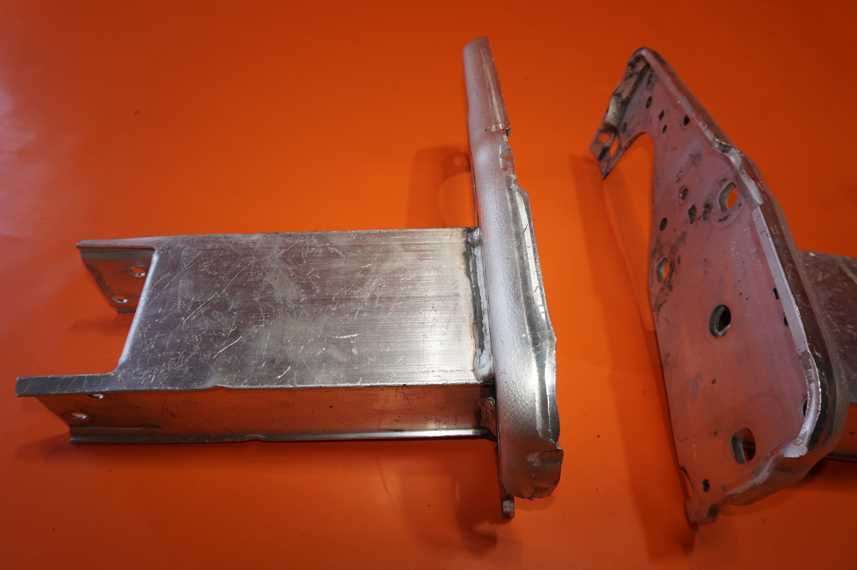 AUDI RS7 REINFORCEMENT BRACKET LEFT AND RIGHT 2016 2017 2018 S7