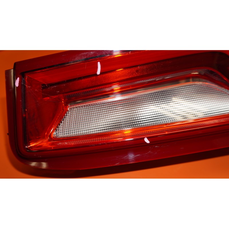 CHEVY CAMARO TAIL LIGHT LEFT DRIVER 2016 2017 2018 84136772 OEM