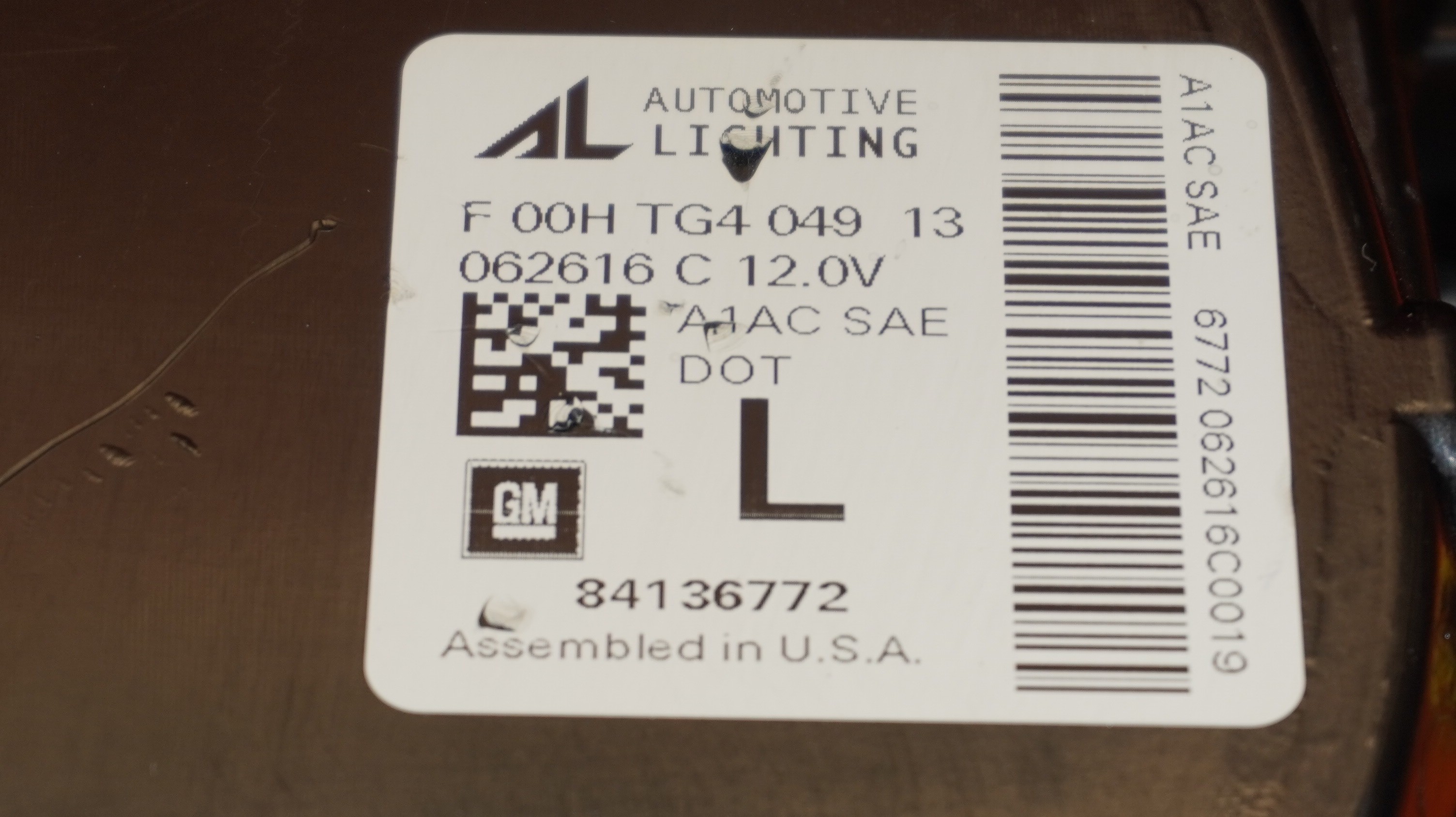 CHEVY CAMARO TAIL LIGHT LEFT DRIVER 2016 2017 2018 84136772 OEM