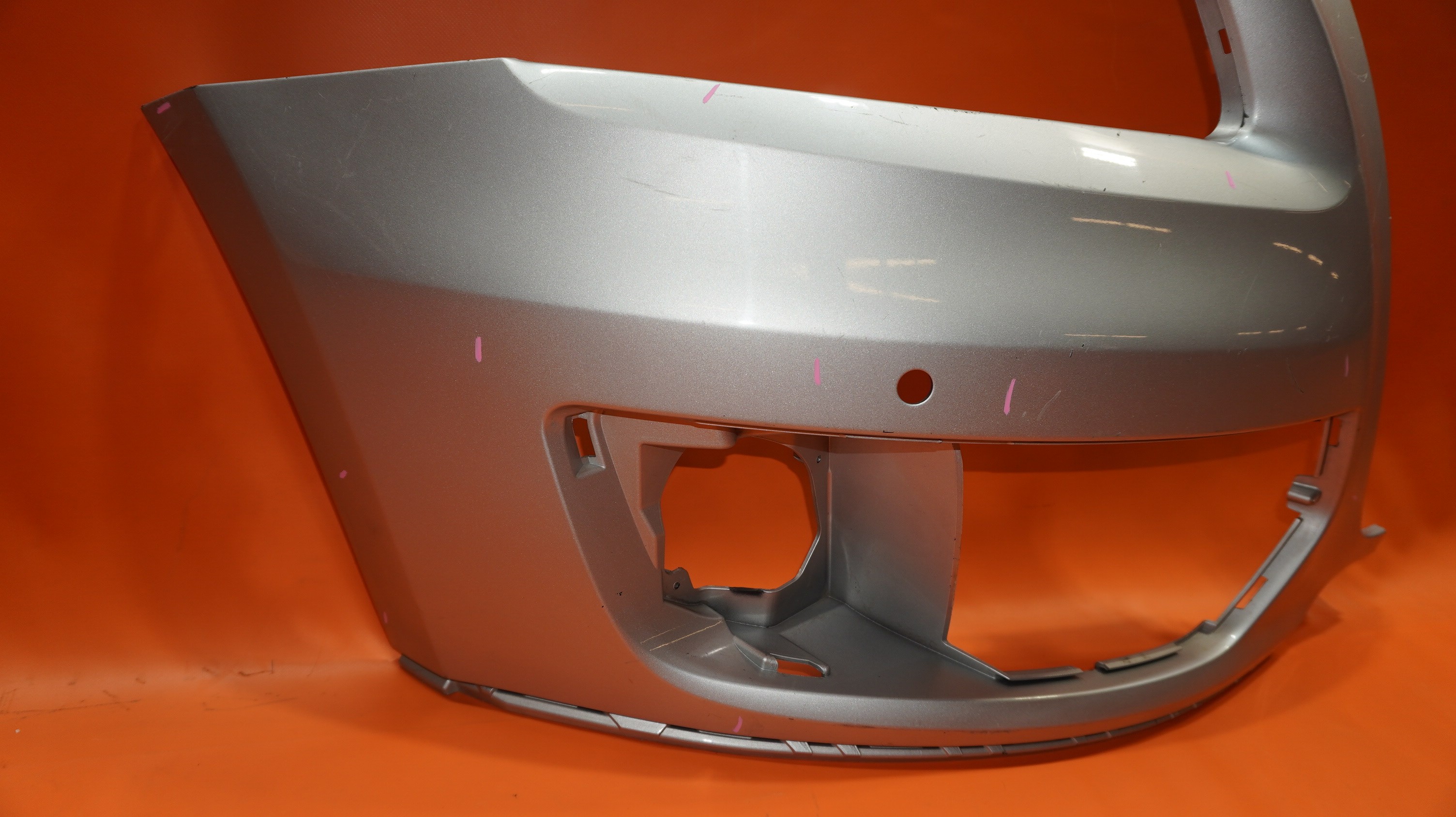 AUDI Q5 FRONT BUMPER RIGHT PASSENGER COVER 2009 2010 2011 2012 SILVER