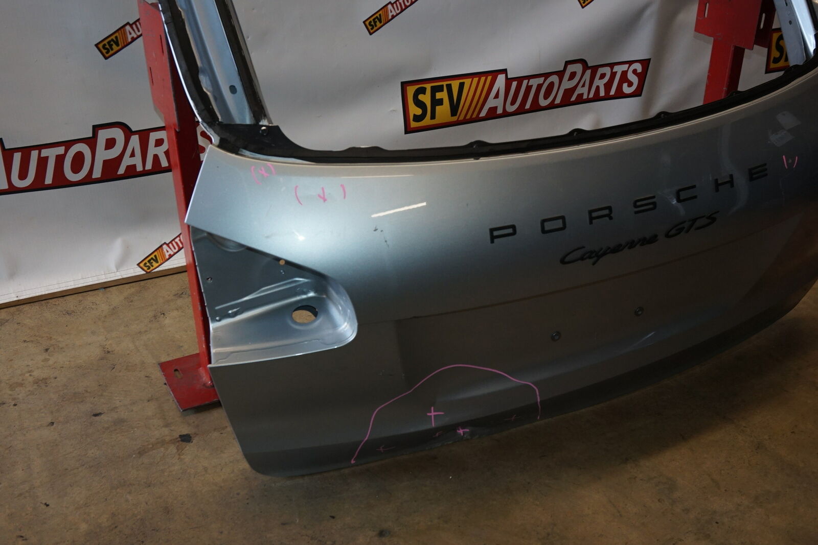 PORSCHE CAYENNE LIFT GATE 2015 2016 SILVER