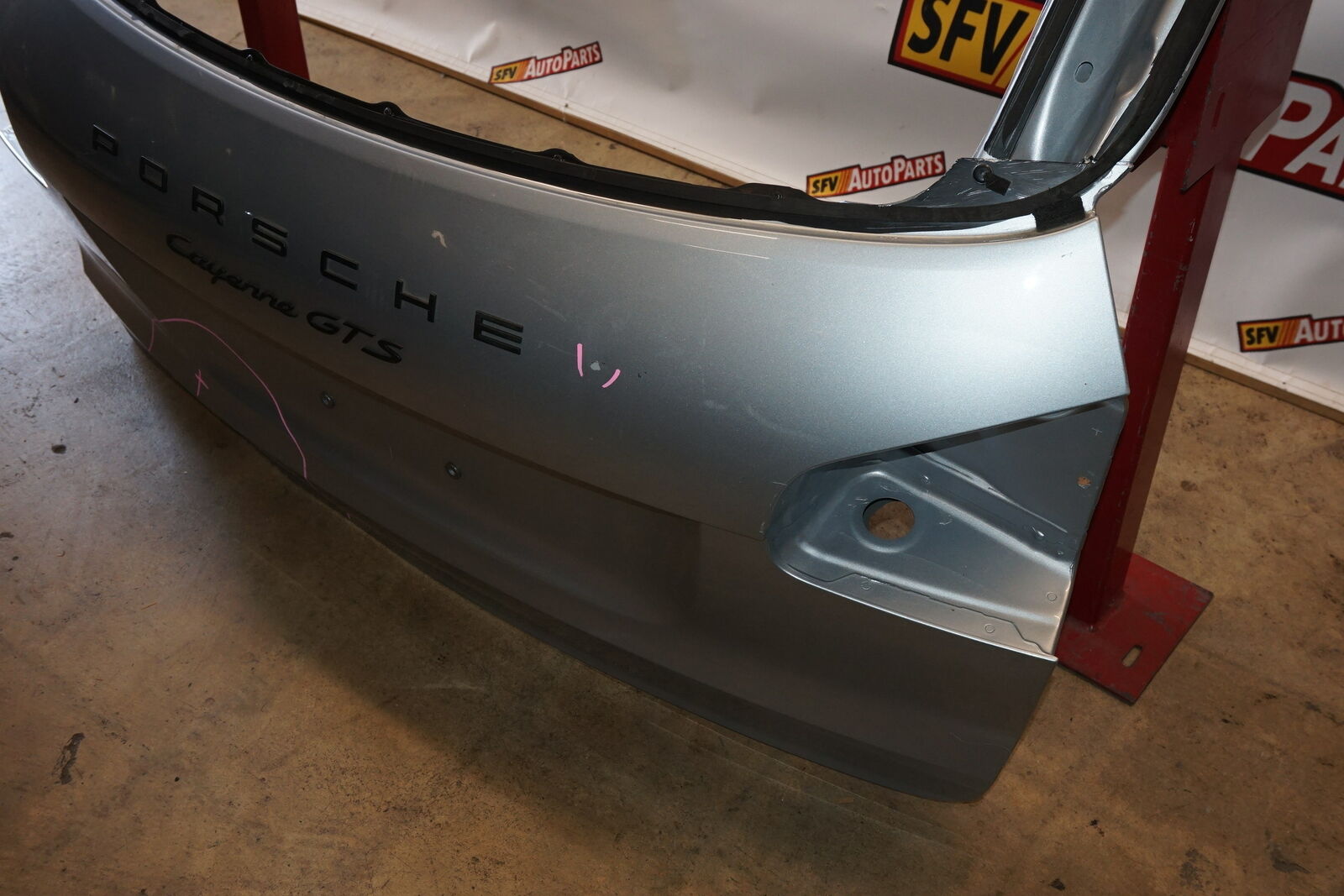 PORSCHE CAYENNE LIFT GATE 2015 2016 SILVER