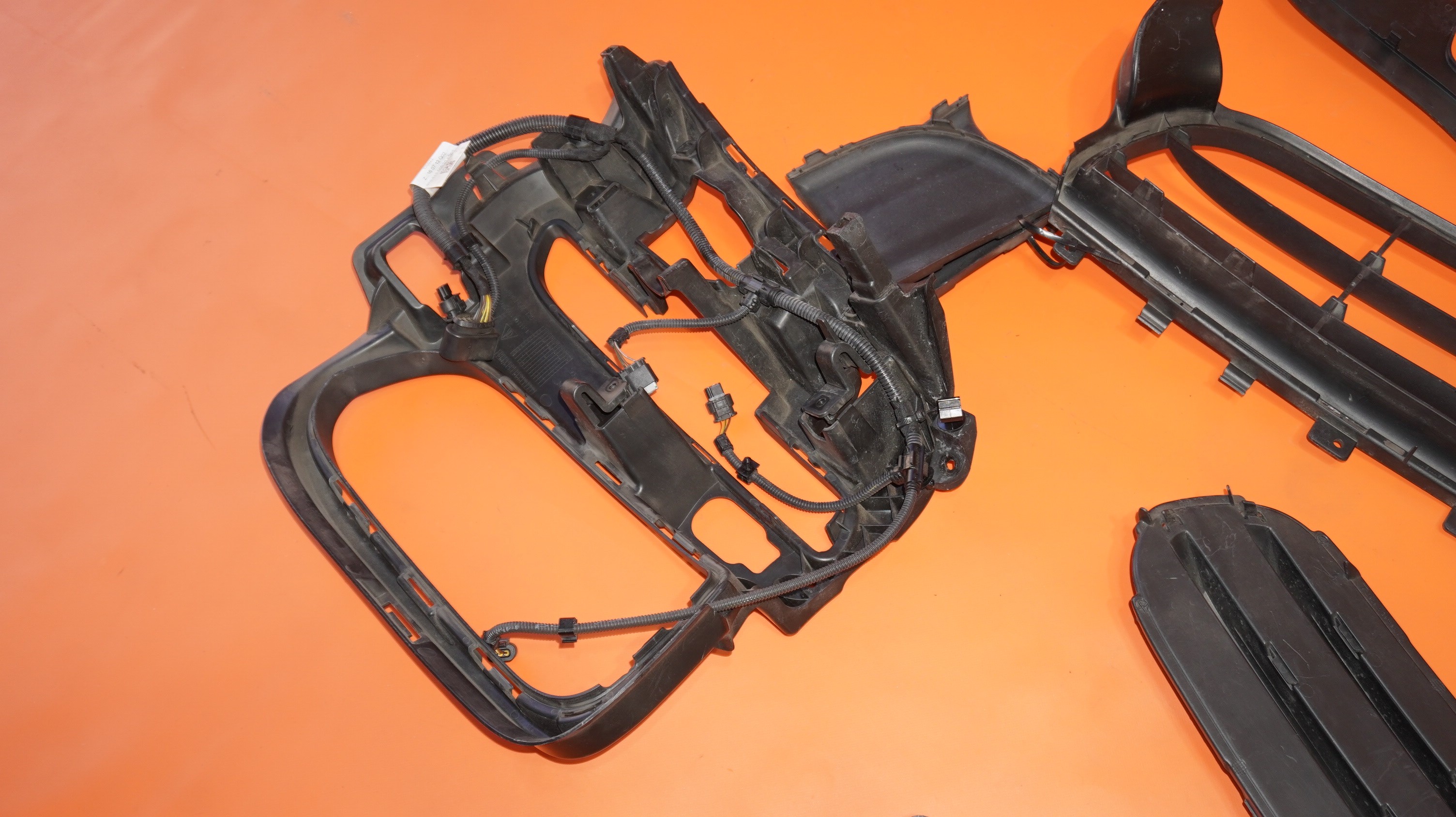 PORSCHE PANAMERA GRILLE FOG LIGHT 2014 2015 2016 97063108251 FOG