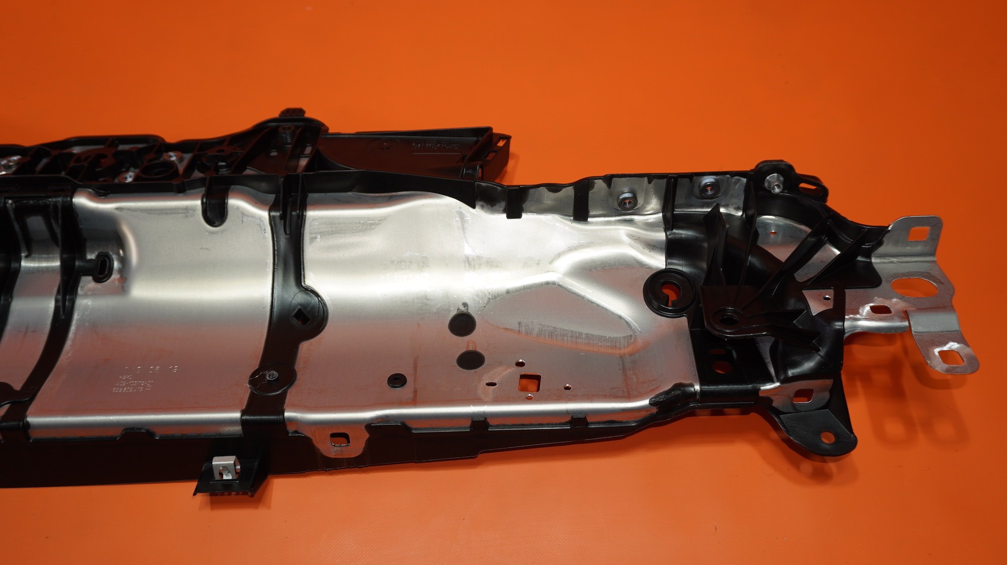 PORSCHE MACAN UPPER TIE BAR SUPPORT 2015 2016 2017