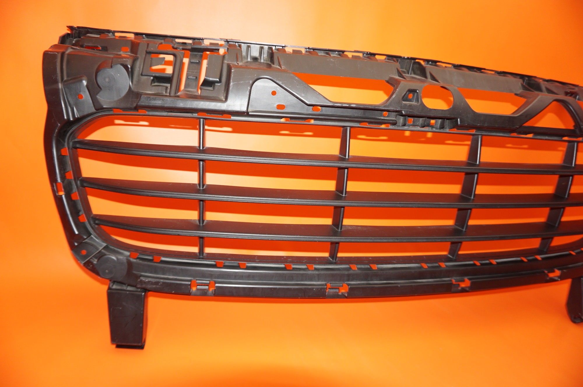 PORSCHE CAYENNE GRILLE 2015 2016 7P5807683M/P OEM