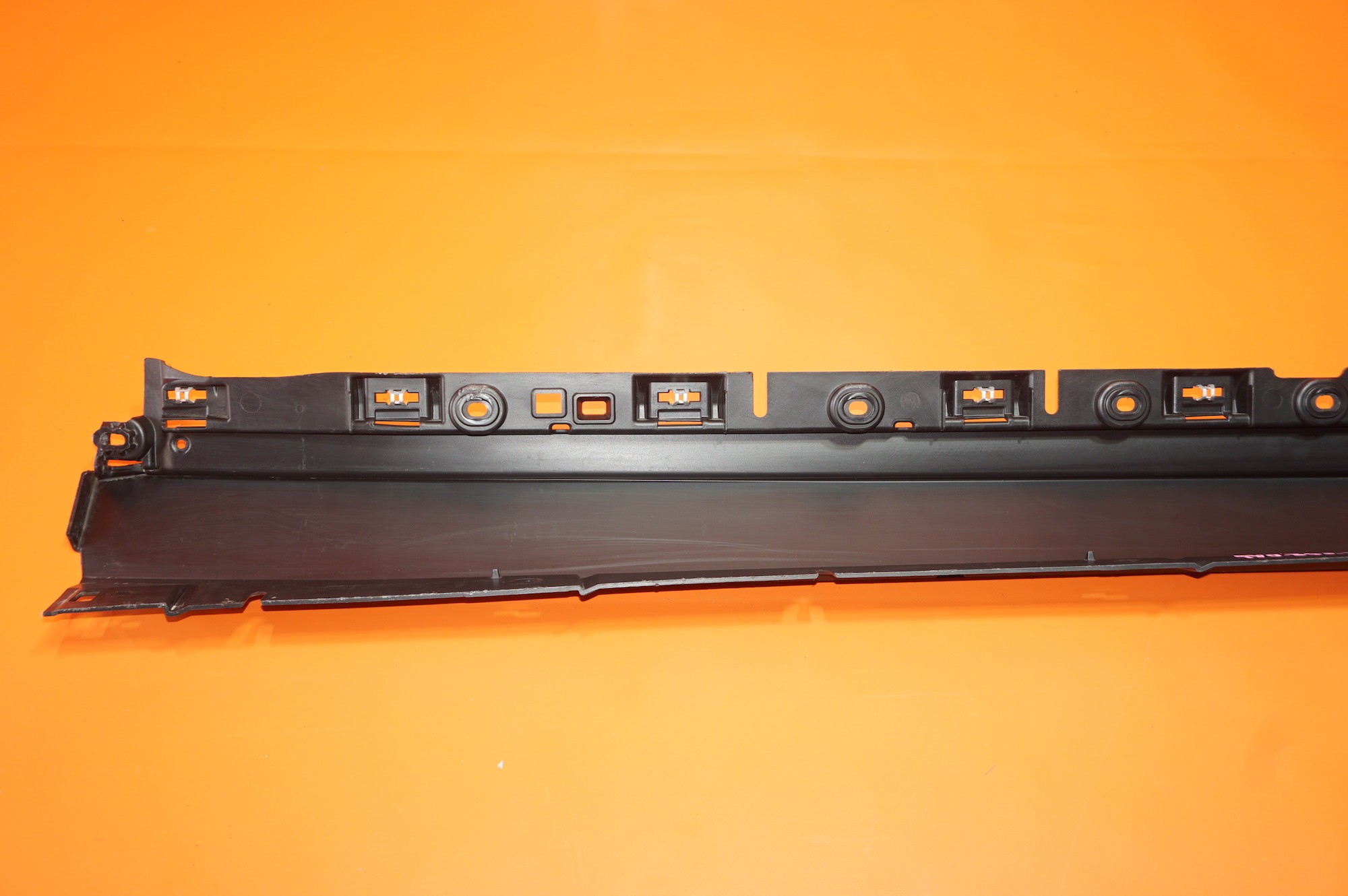 PORSCHE CAYENNE ROCKER MOLDING LEFT DRIVER 2018 2019 2020 9Y0853751