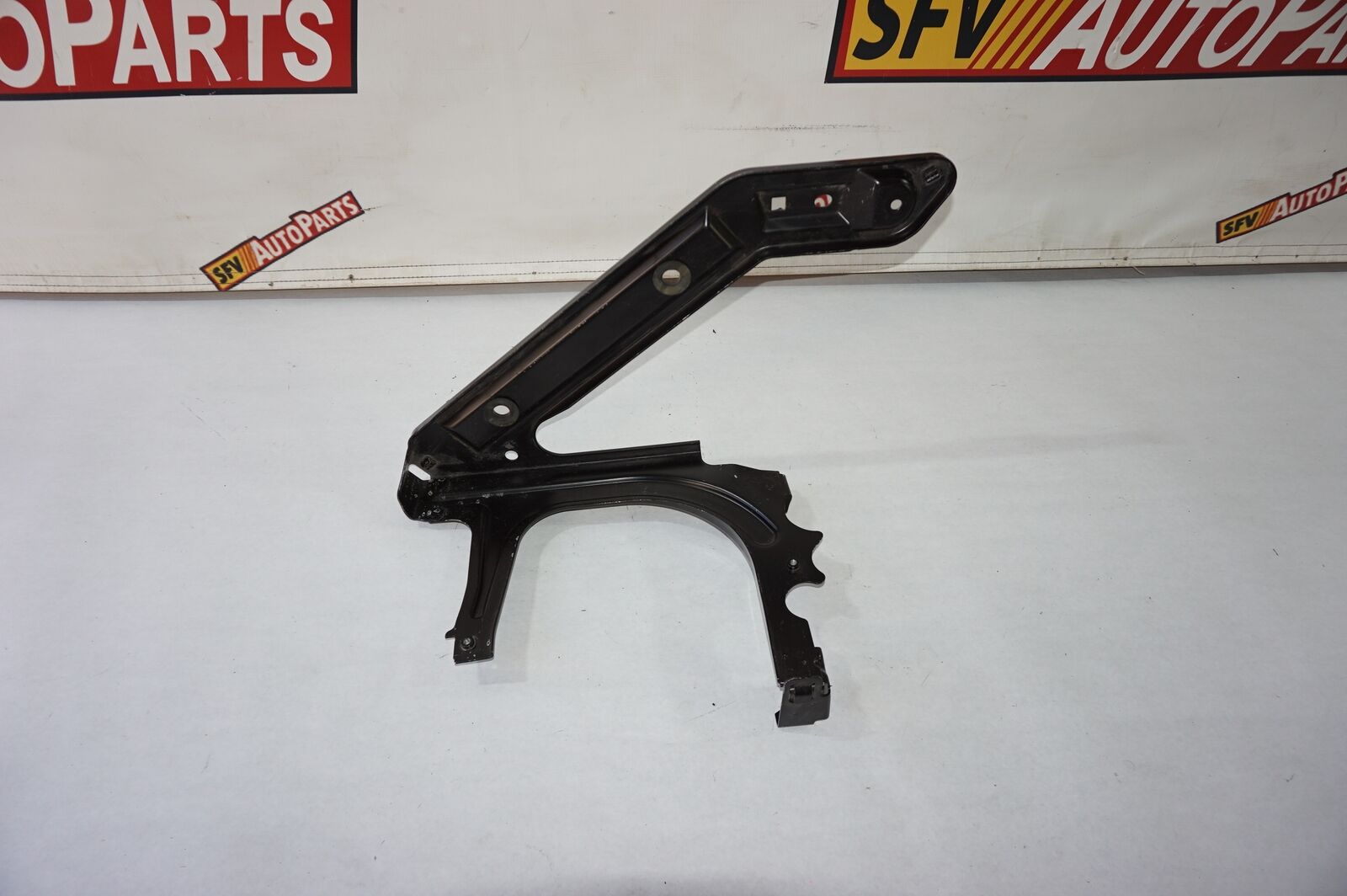 PORSCHE 911 CAYMAN BOXSTER RADIATOR BRACKET SUPPORT