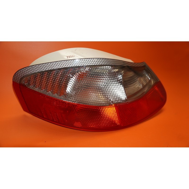 PORSCHE BOXSTER TAIL LIGHT LEFT DRIVER 2003 2004 98663141303 OEM