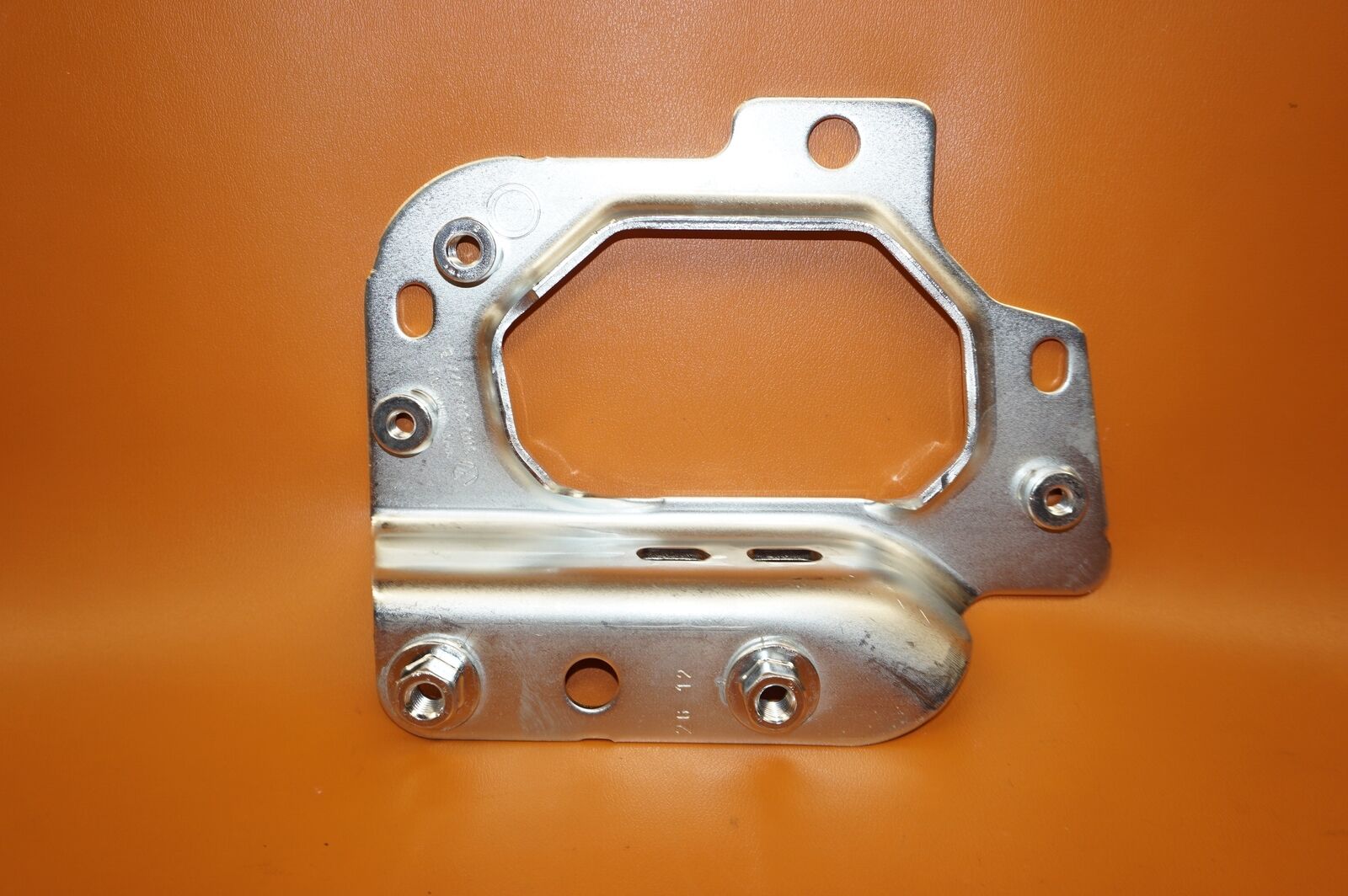 BENTLEY GT REINFORCEMENT BRACKET LEFT 2011 2012 2013