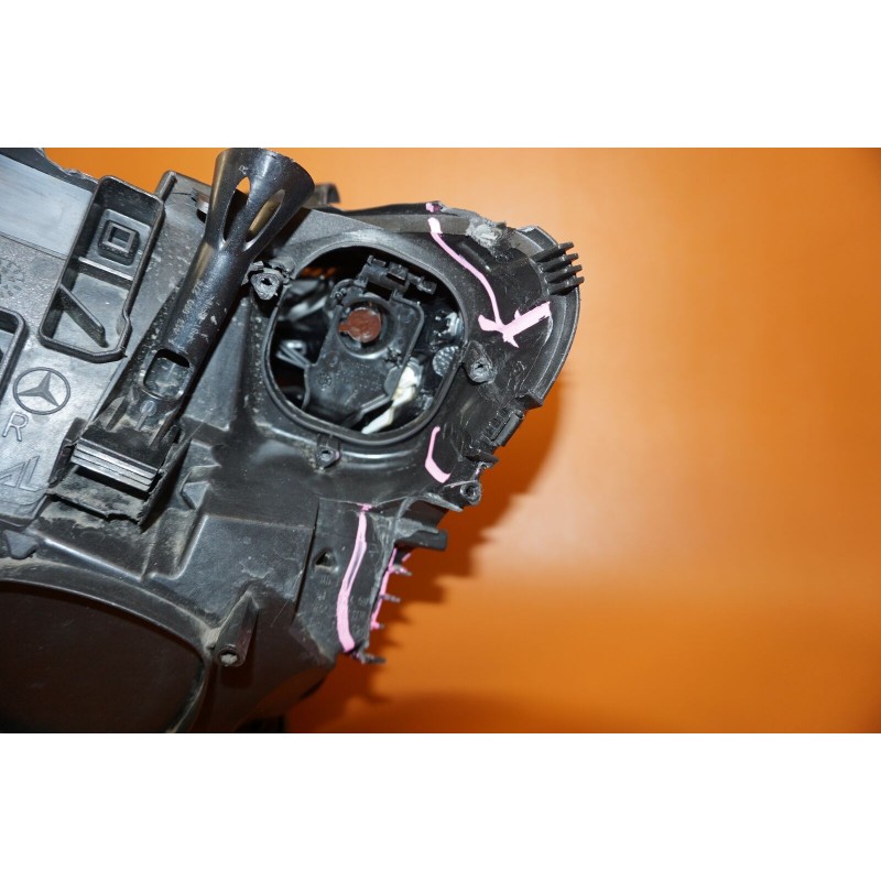 MERCEDES BENZ GLE350 HEADLIGHT RIGHT PASSENGER