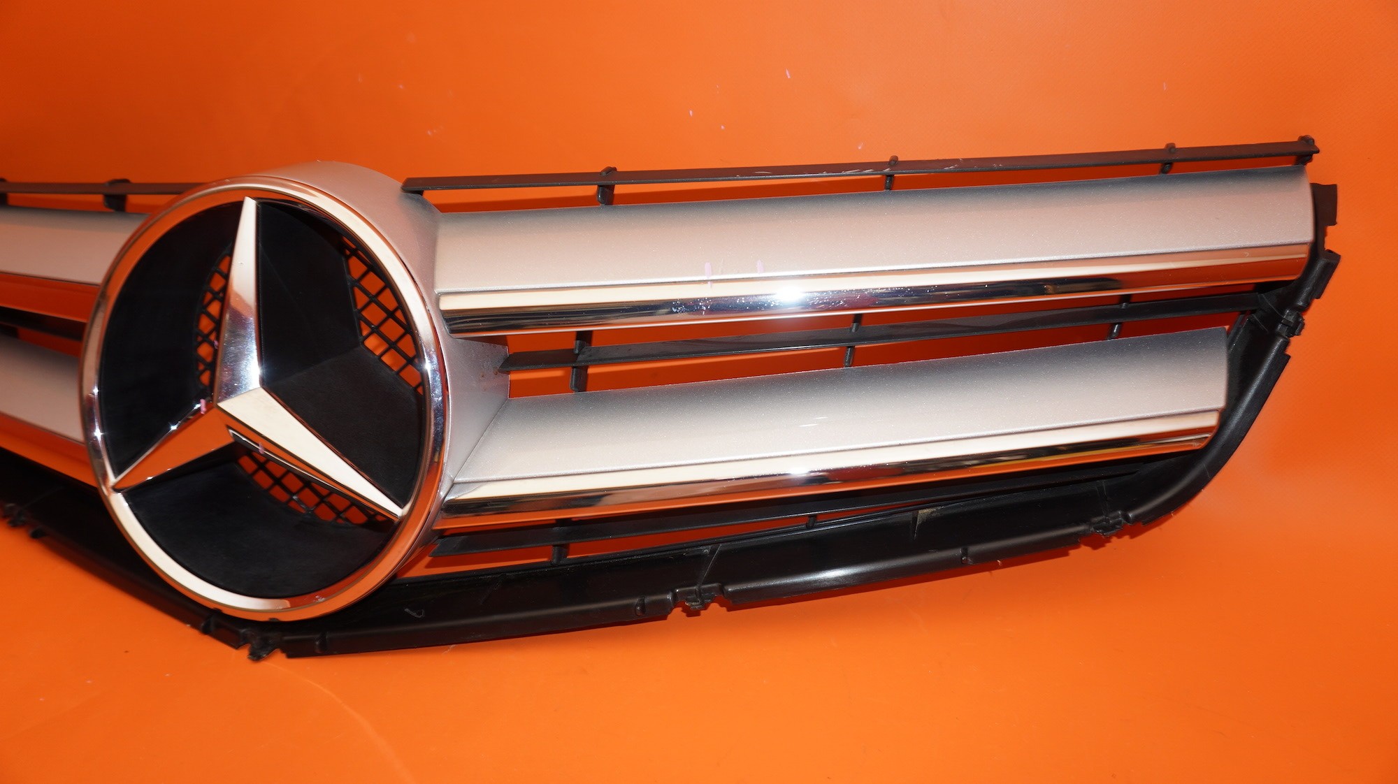 MERCEDES BENZ E350 GRILLE 2010 2011 2012 2013 2-DOOR E550 W207 AMG