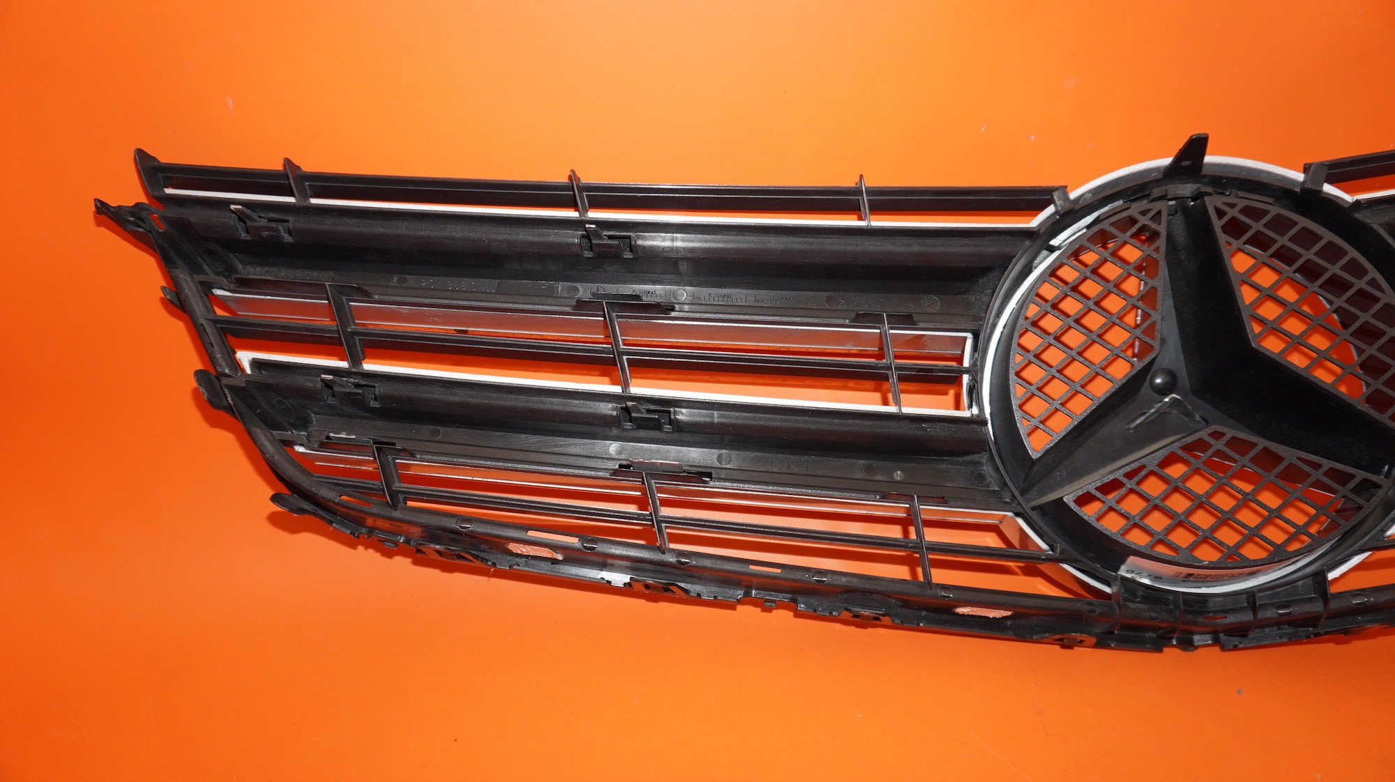 MERCEDES BENZ E350 GRILLE 2010 2011 2012 2013 2-DOOR E550 W207 AMG