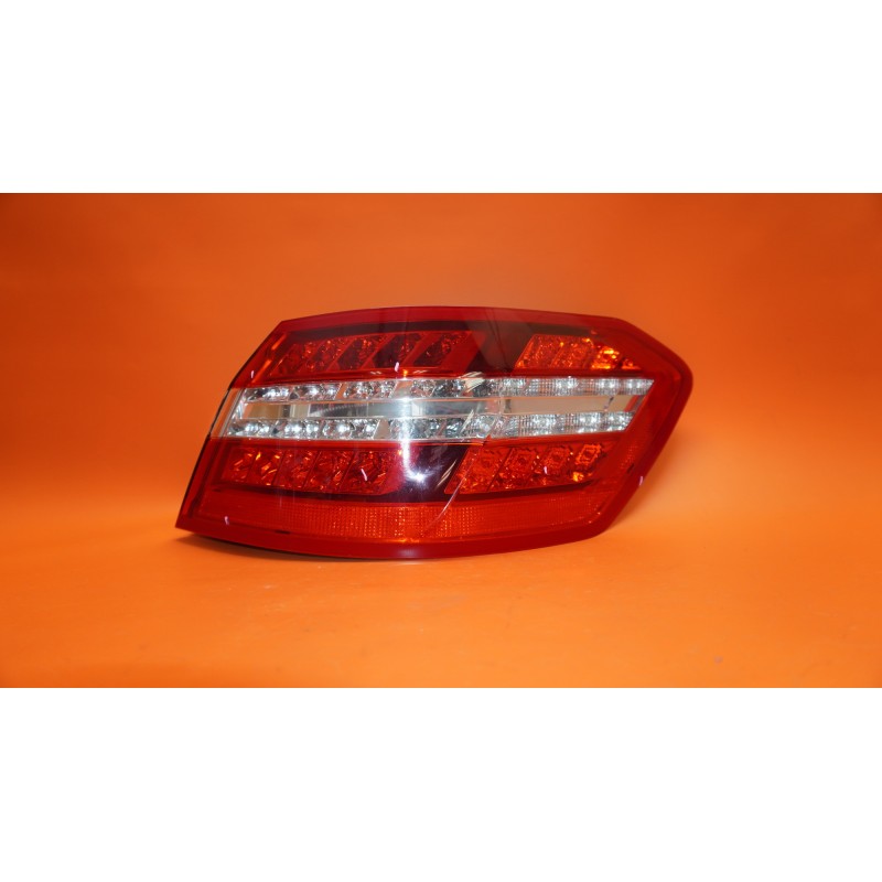 MERCEDES BENZ E350 TAIL LIGHT RIGHT 2010 2011 2012 2013 W212 LED SEDAN