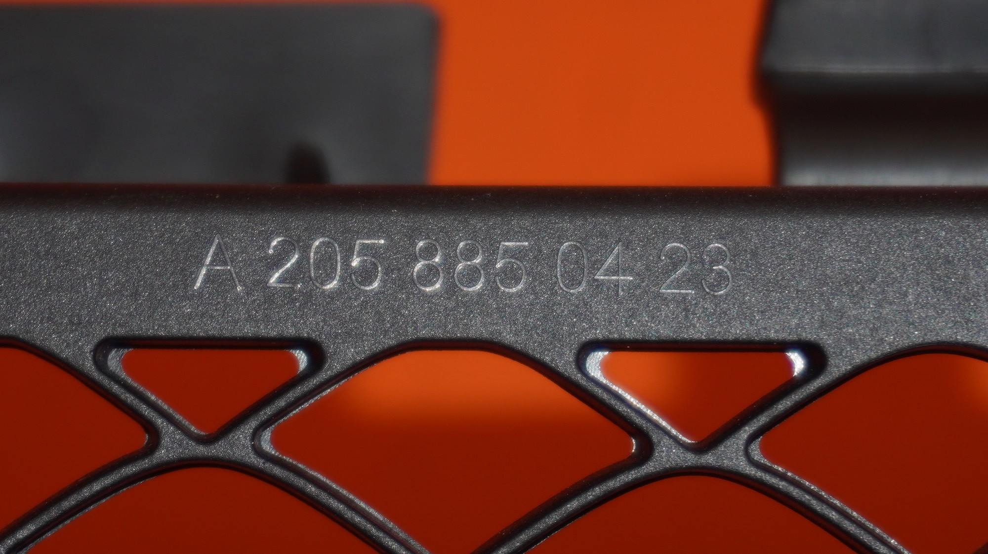 MERCEDES BENZ C300 GRILLE 2015 2016 2017 A2058850423 AMG OEM