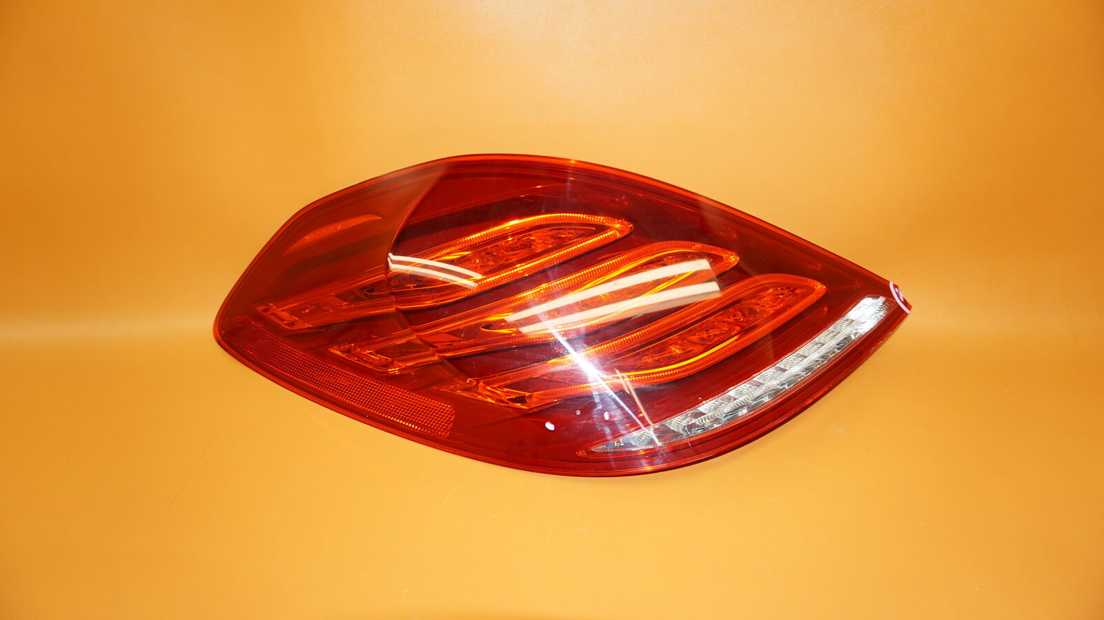 MERCEDES BENZ S550 TAIL LIGHT LEFT DRIVER 2014 2015