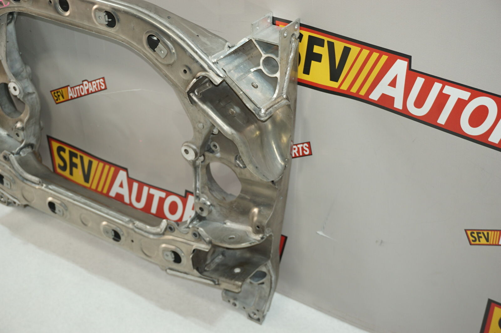 MERCEDES BENZ S550 CROSSMEMBER FRONT SUBFRAME 2014