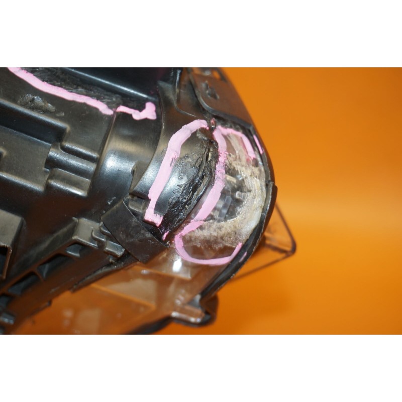 MERCEDES BENZ C250 HEADLIGHT LEFT DRIVER 2012