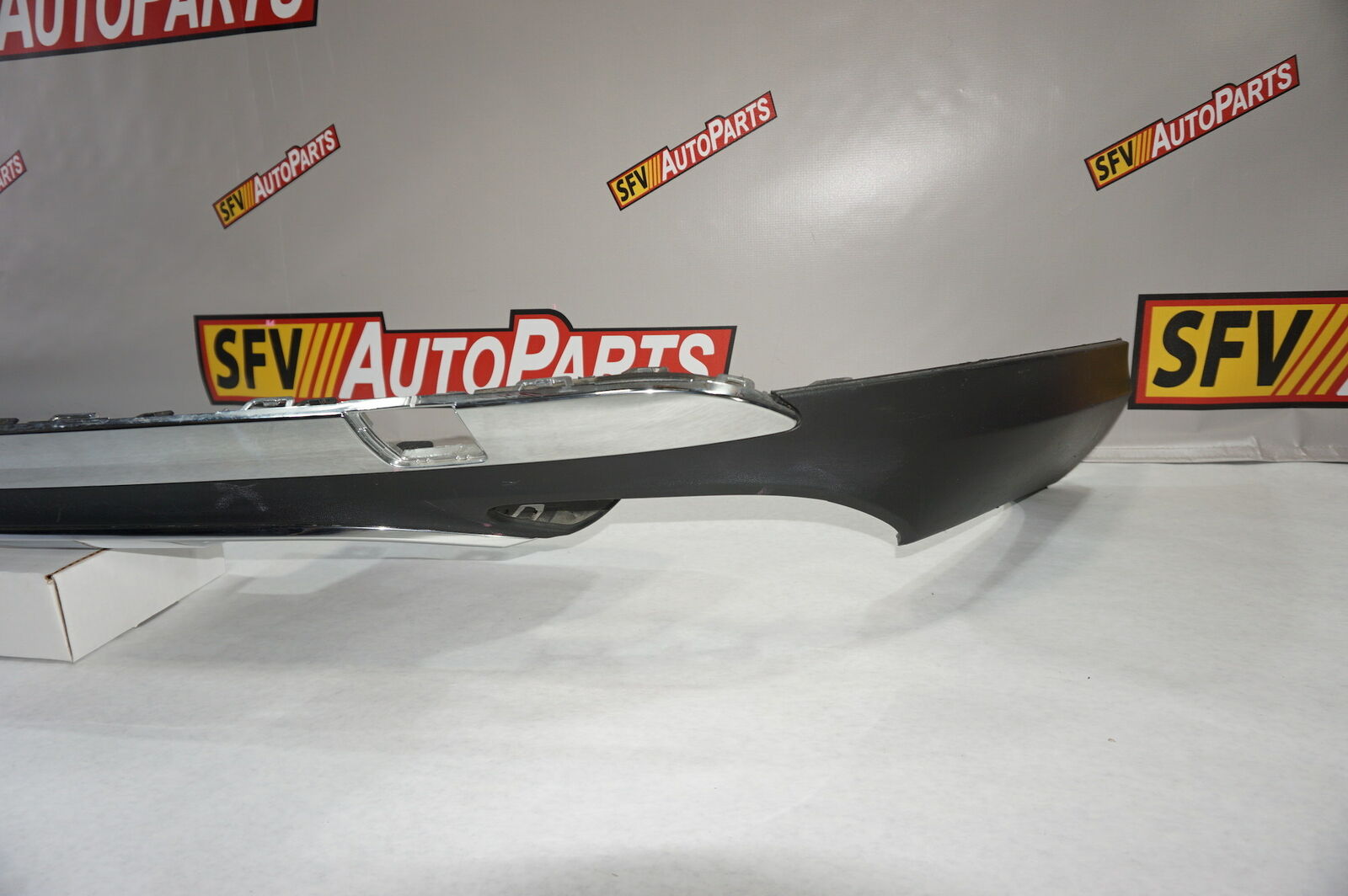 MERCEDES BENZ GLE350 DIFFUSER REAR BUMPER VALANCE 2016