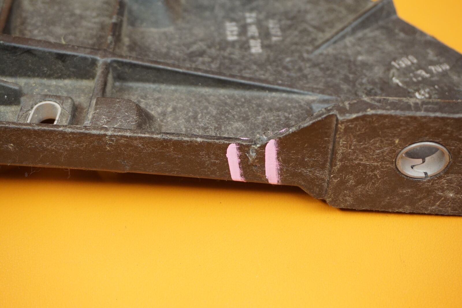 MERCEDES BENZ E550 SUPPORT BRACKET LEFT RIGHT 2010-2013