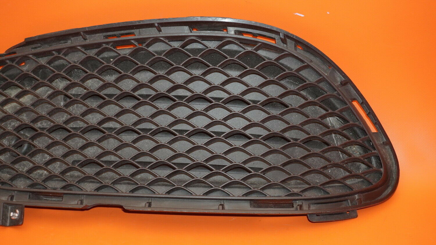 MERCEDES BENZ CLS550 GRILLE LOWER LEFT 2015 2016 2017 2018 AMG ...