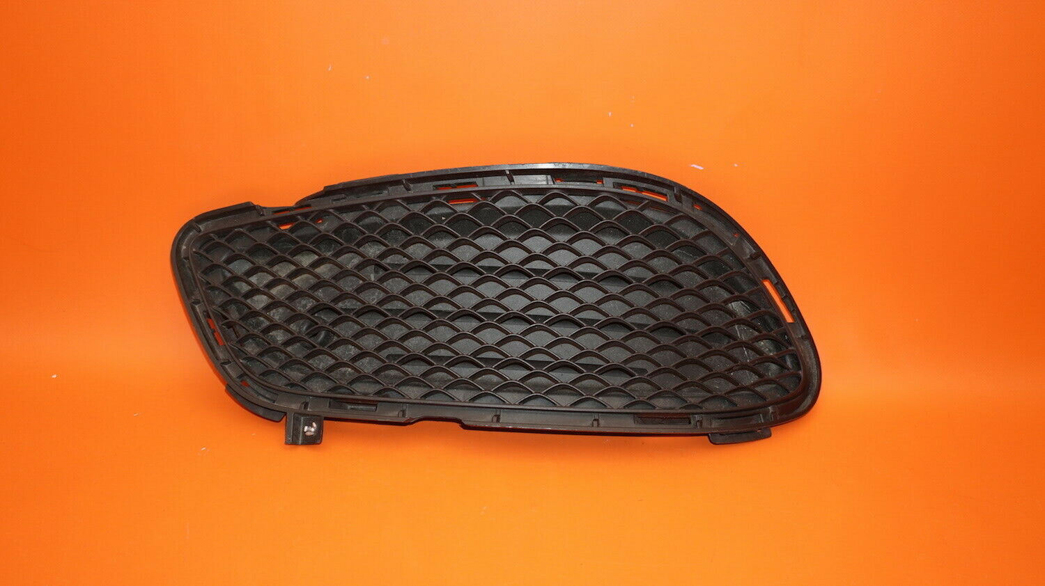 MERCEDES BENZ CLS550 GRILLE LOWER LEFT 2015 2016 2017 2018 AMG ...