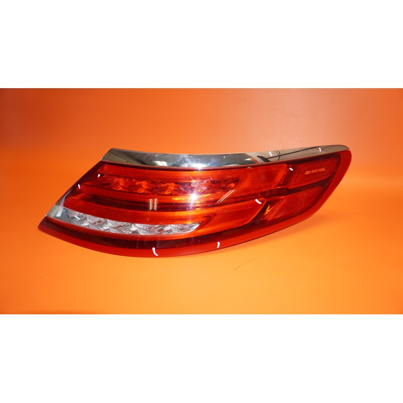 MERCEDES S550 TAIL LIGHT RIGHT 2015 2016 2017 A2179060257 S63 LED