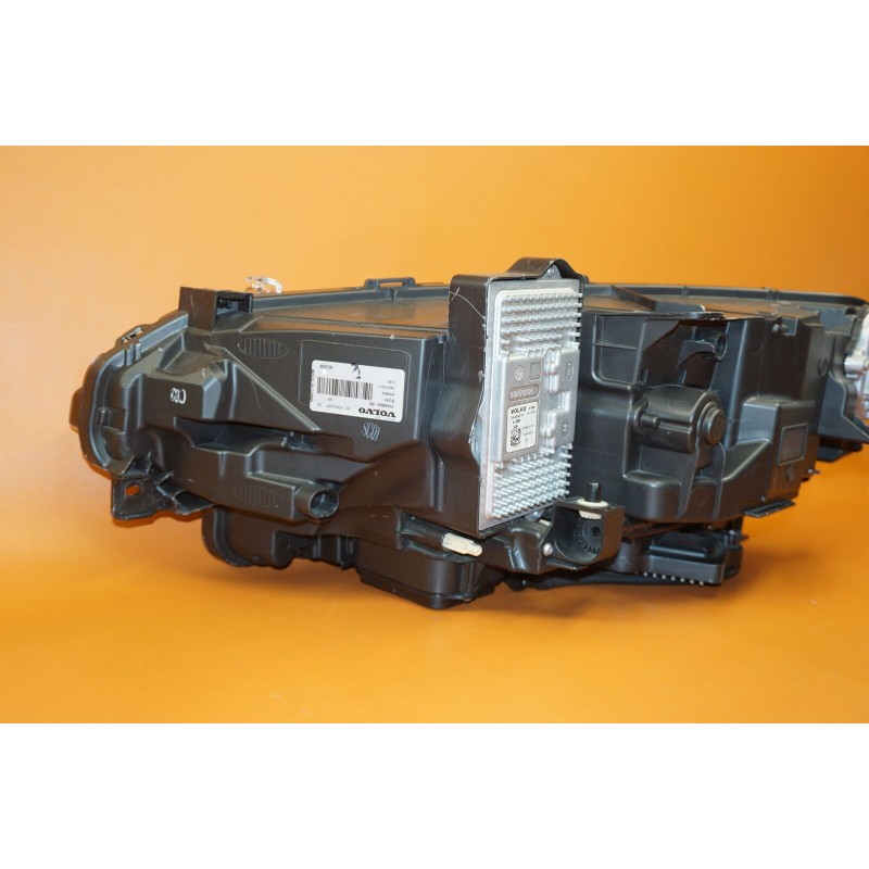 VOLVO S90 HEADLIGHT 2017 2018 2019 RIGHT PASSENGER