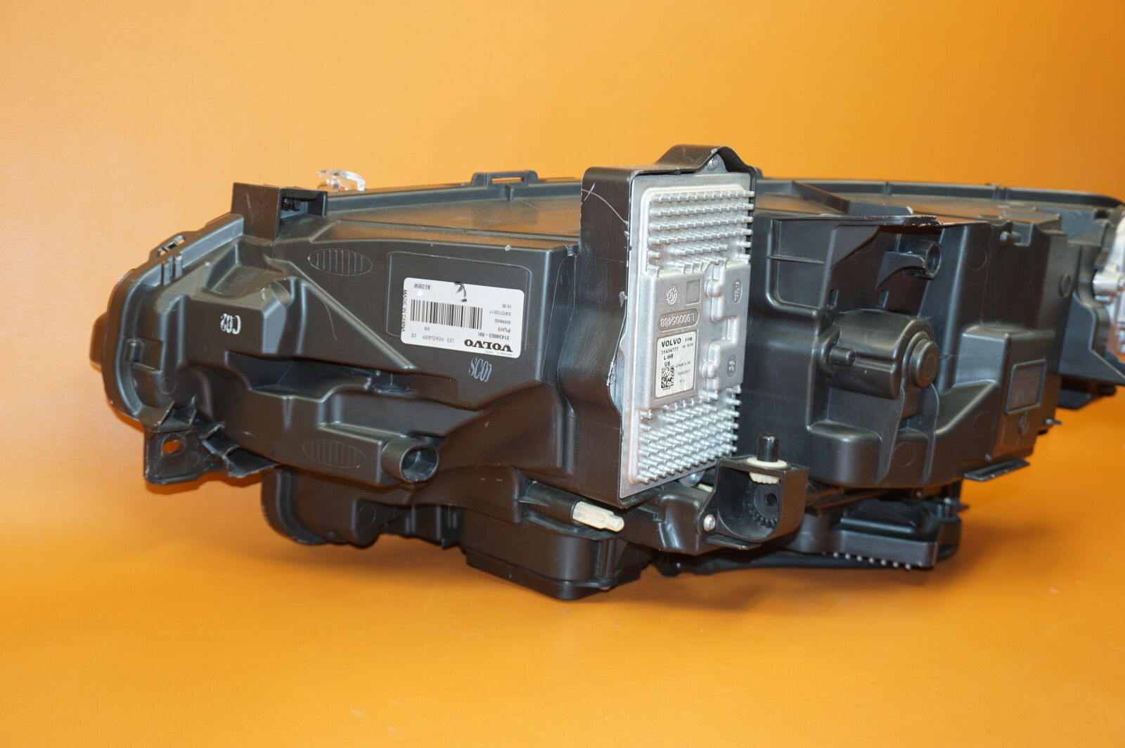 VOLVO S90 HEADLIGHT 2017 2018 2019 RIGHT PASSENGER