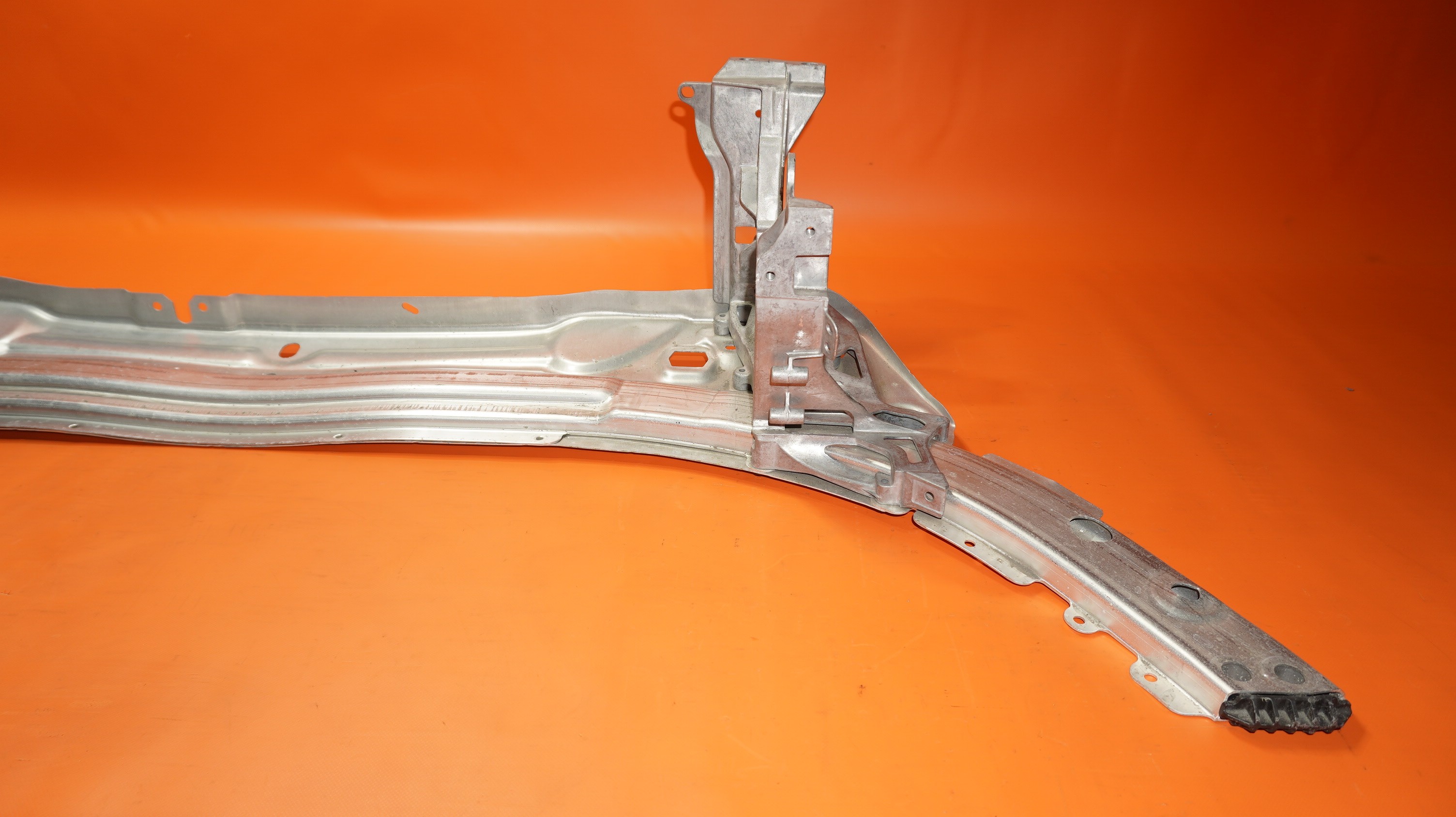 MERCEDES BENZ C300 UPPER TIE BAR SUPPORT 2015 2016 2017 2018 2019