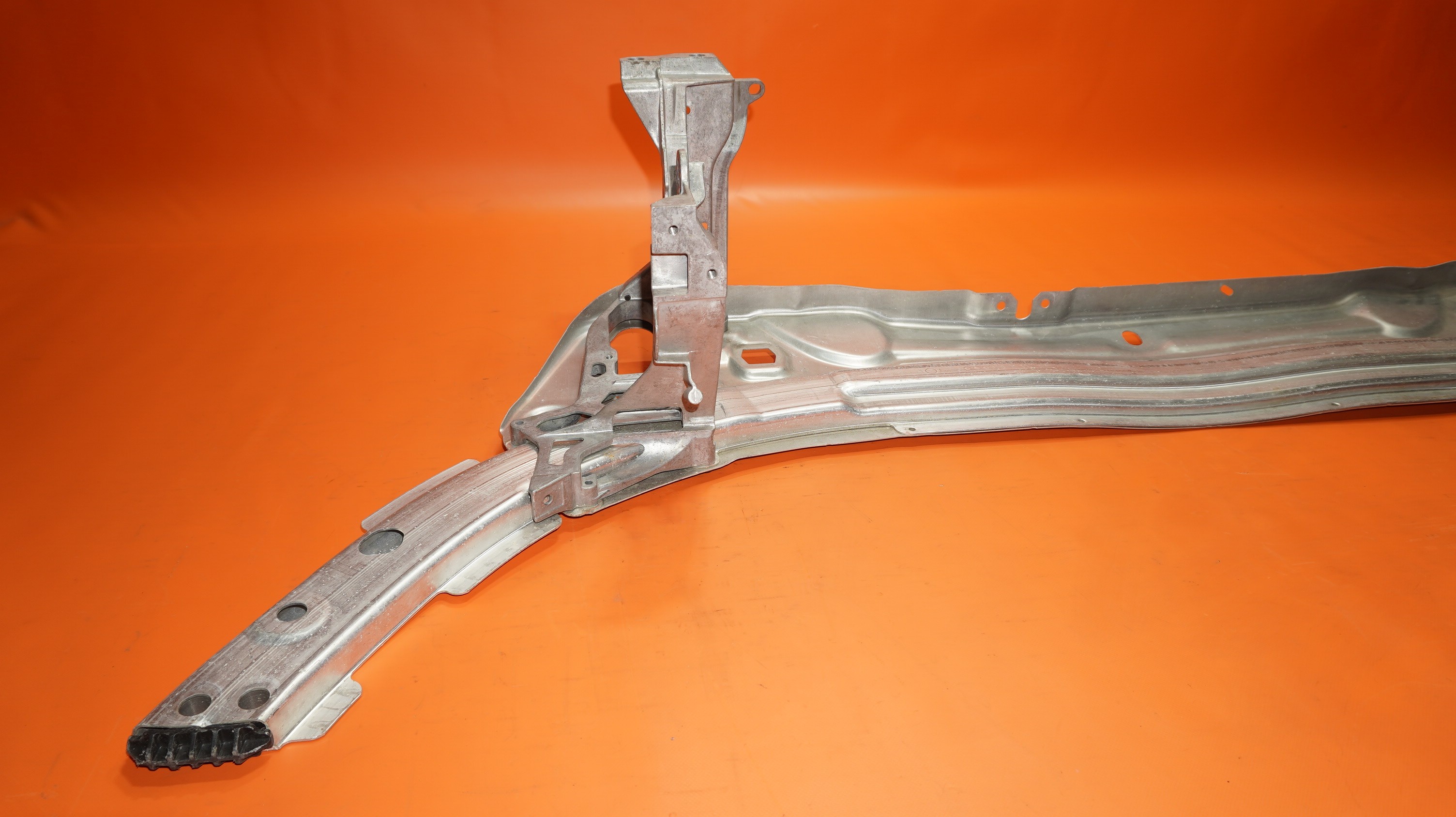 MERCEDES BENZ C300 UPPER TIE BAR SUPPORT 2015 2016 2017 2018 2019