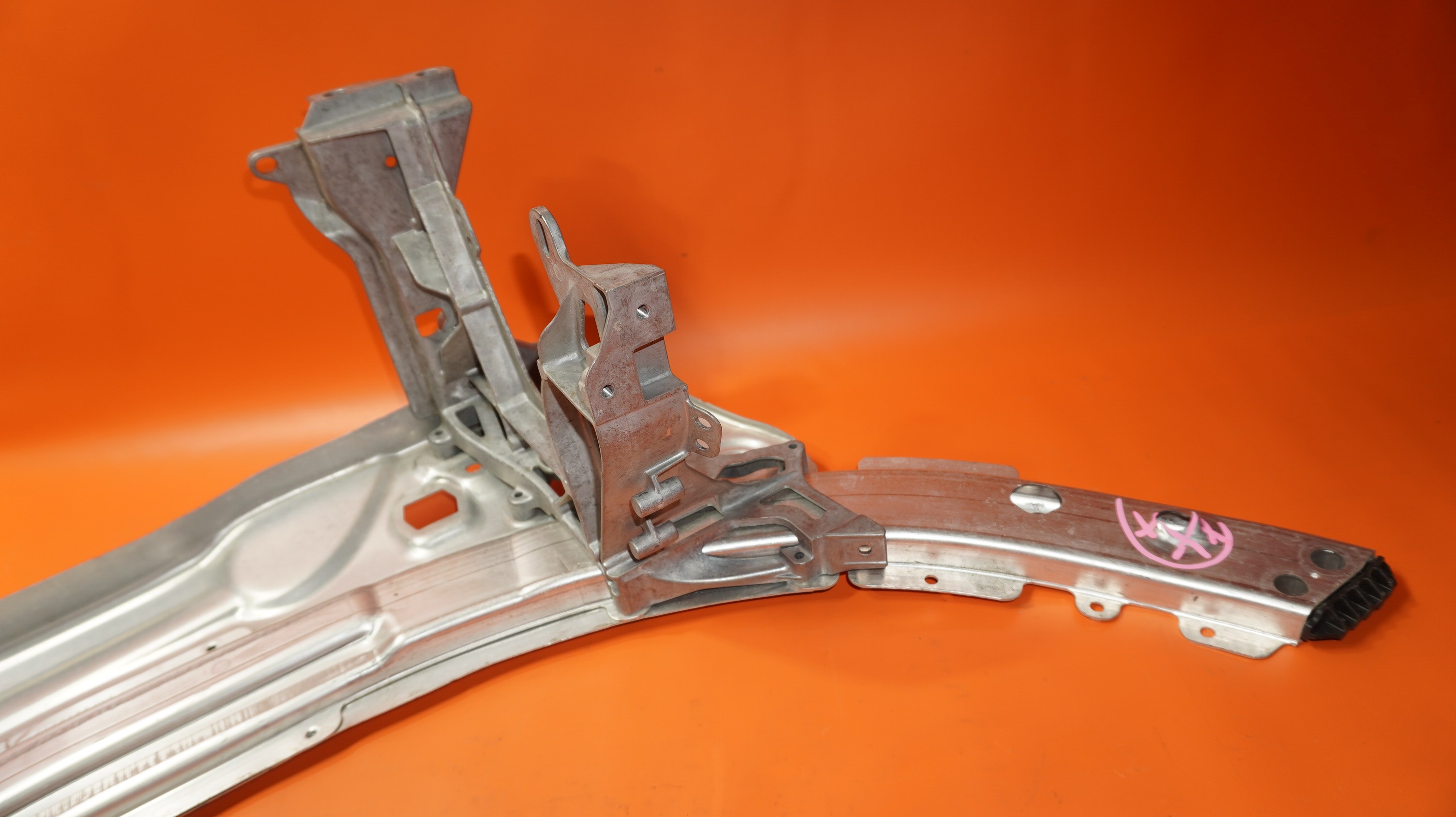 MERCEDES BENZ C300 UPPER TIE BAR SUPPORT 2015 2016 2017 2018 2019