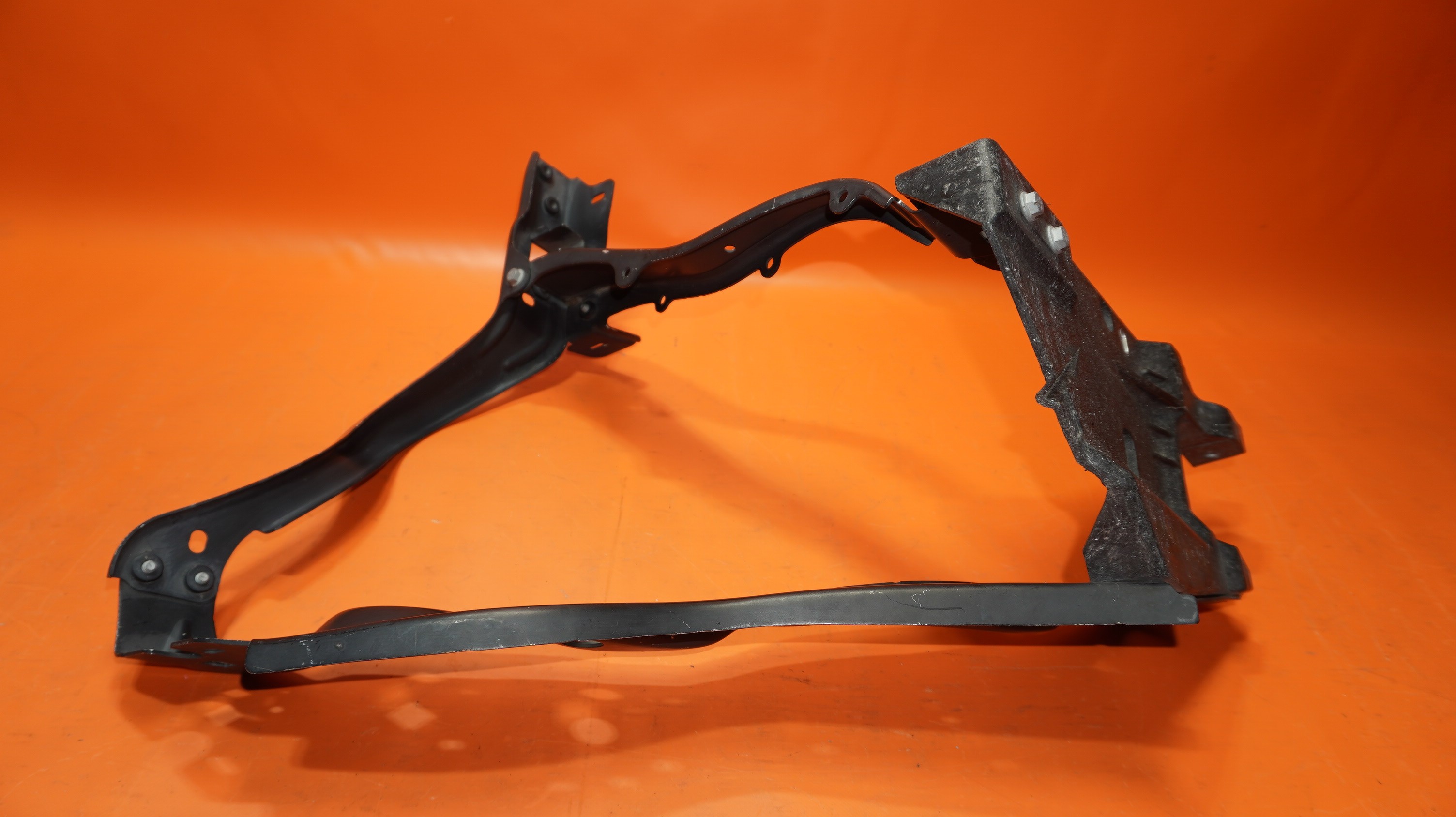 MERCEDES BENZ E350 SUPPORT BRACKET RIGHT 2010 2011 2012 2013