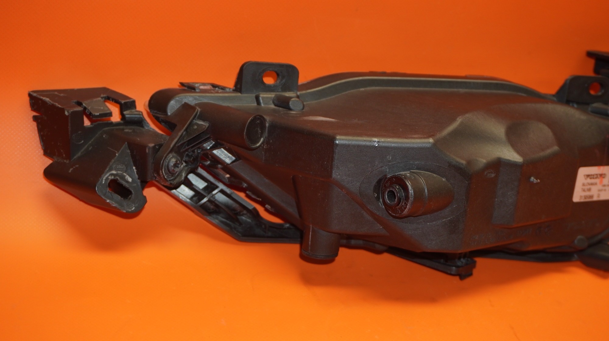 VOLVO XC90 FOG LIGHT RIGHT PASSENGER 2017 2018 2019 313955866 LED OEM