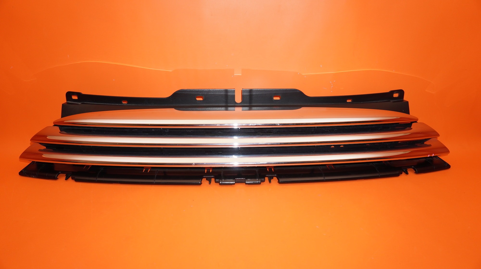 MINI COOPER GRILLE 2007 2008 2009 2010 2011 2012 CHROME R56 2752363 OEM